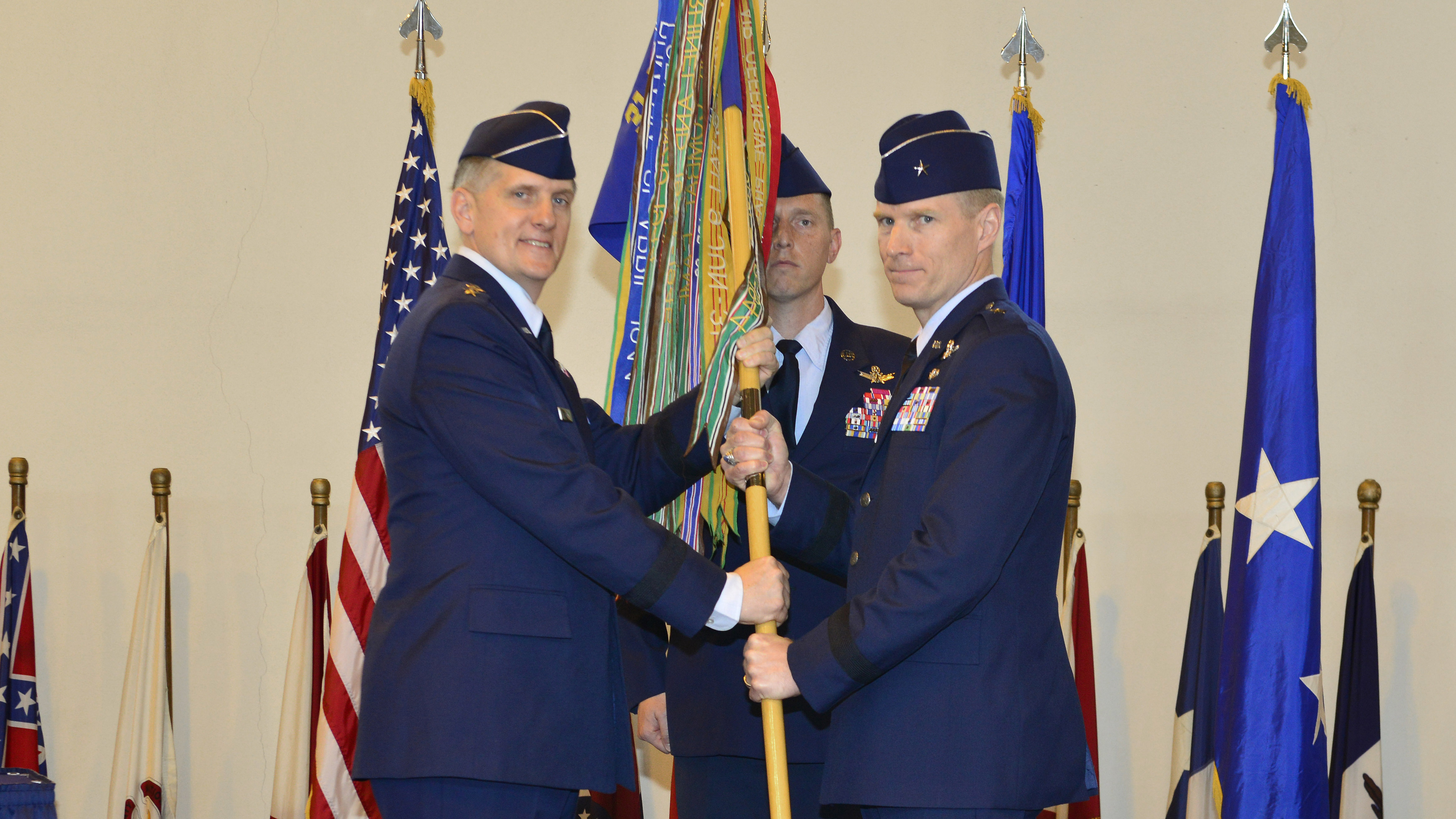 31 FW welcomes new commander > Aviano Air Base > News Display