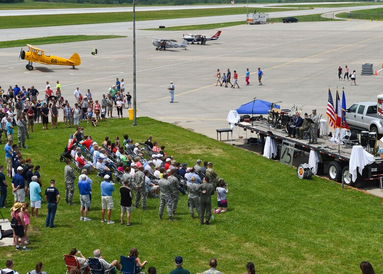132nd Wing celebrates its legacy during 75th anniversary celebration ...