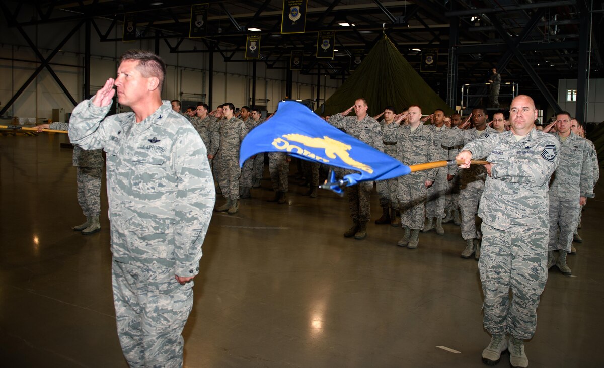 Airmen welcome new 521st AMOW commander > 18th Air Force > Article Display