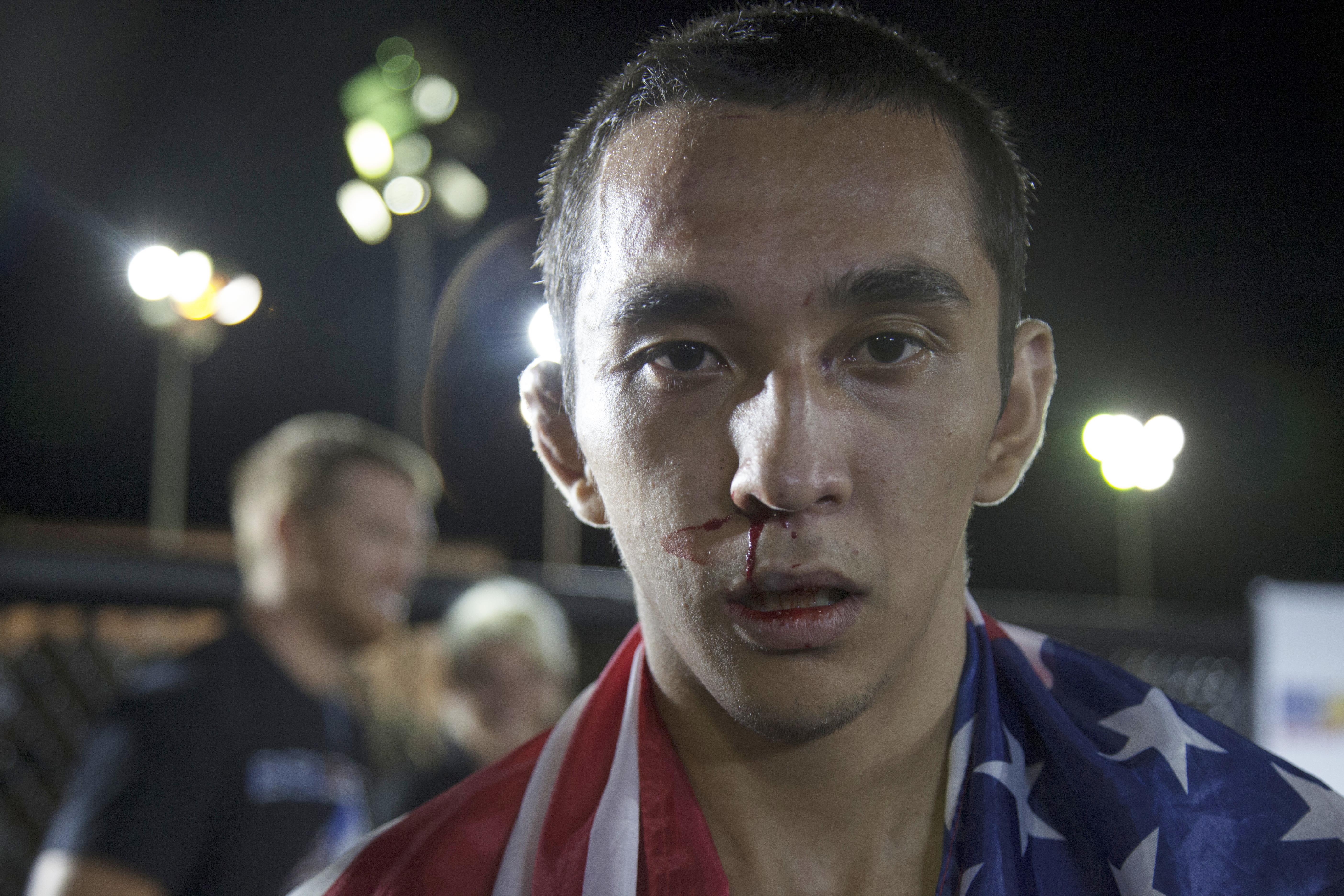 Friday night lights with MMA Fight Night > Marine Corps Air Ground ...