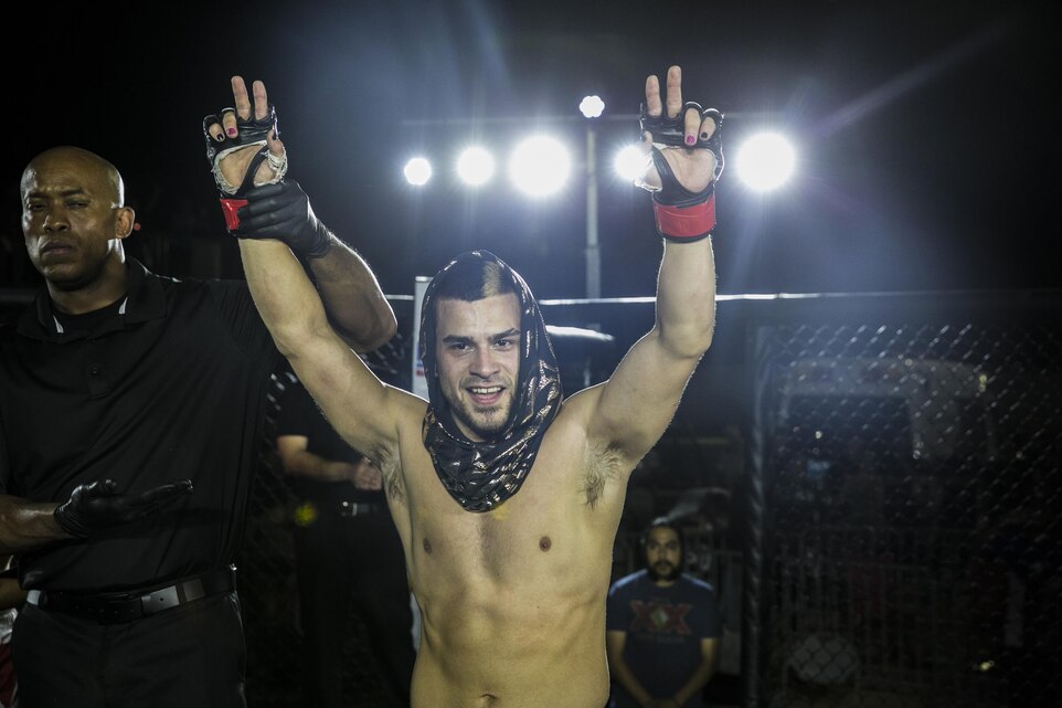 Friday night lights with MMA Fight Night > Marine Corps Air Ground ...