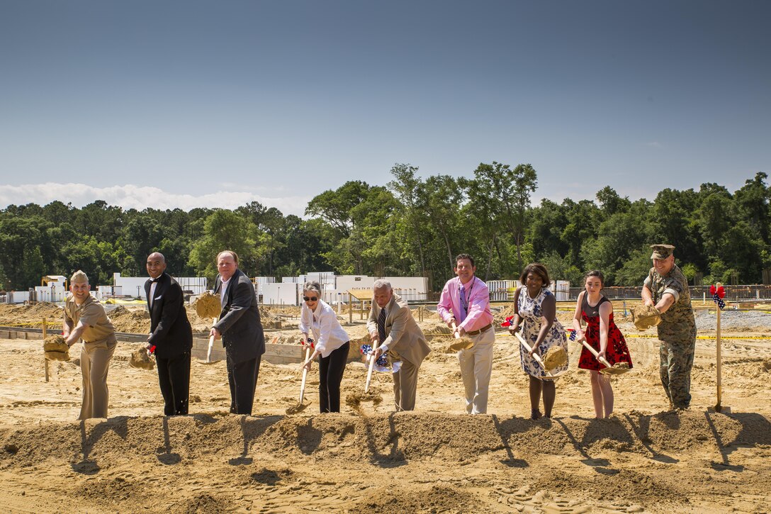 Groundbreaking ceremony on Laurel Bay officially starts construction of ...