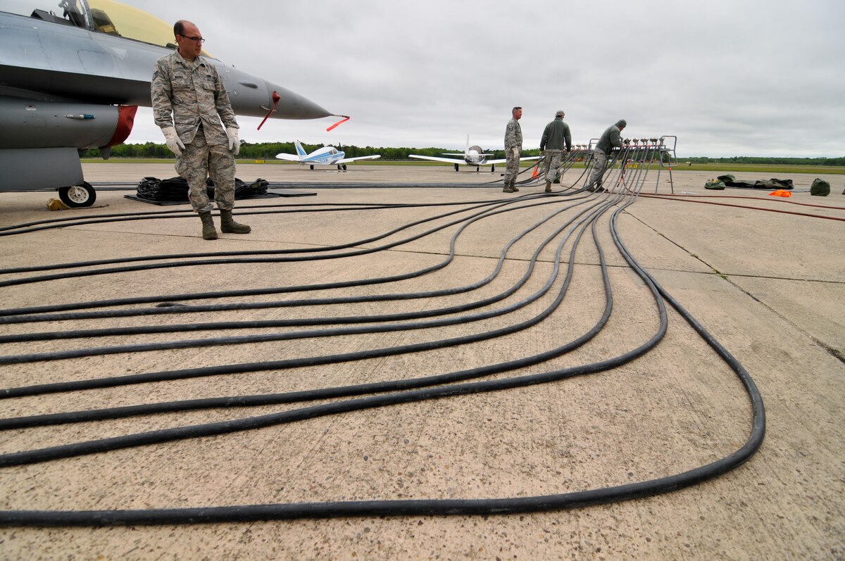 Low Pressure, Heavy Lifting - CDDAR > Air National Guard > Article Display