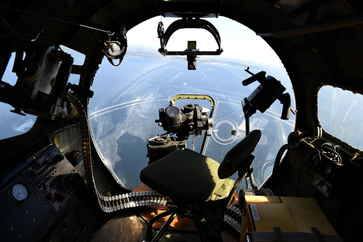 b17 cockpit view