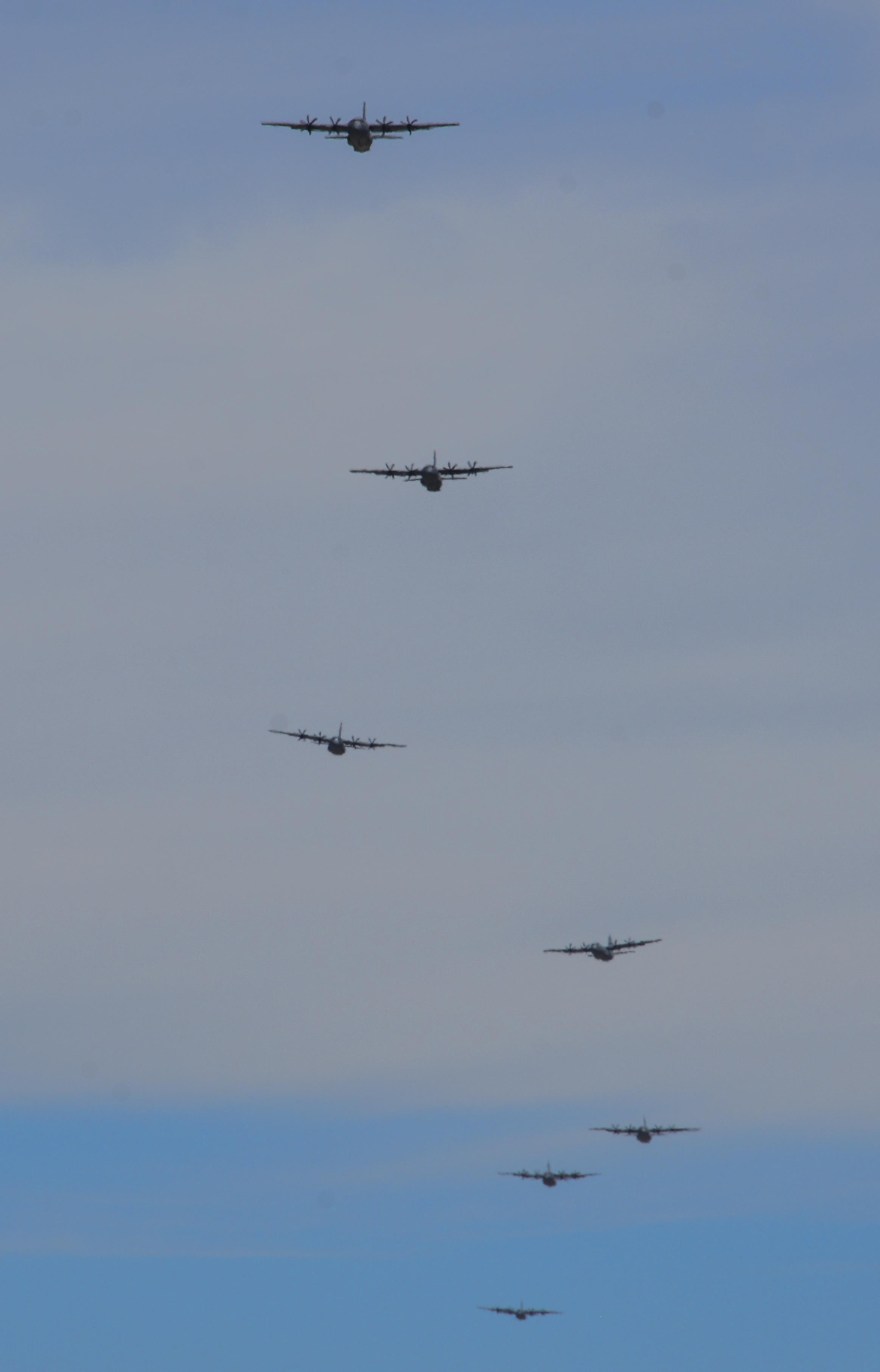 Mobility aircraft enable Joint Forcible Entry Exercise > Air Mobility ...