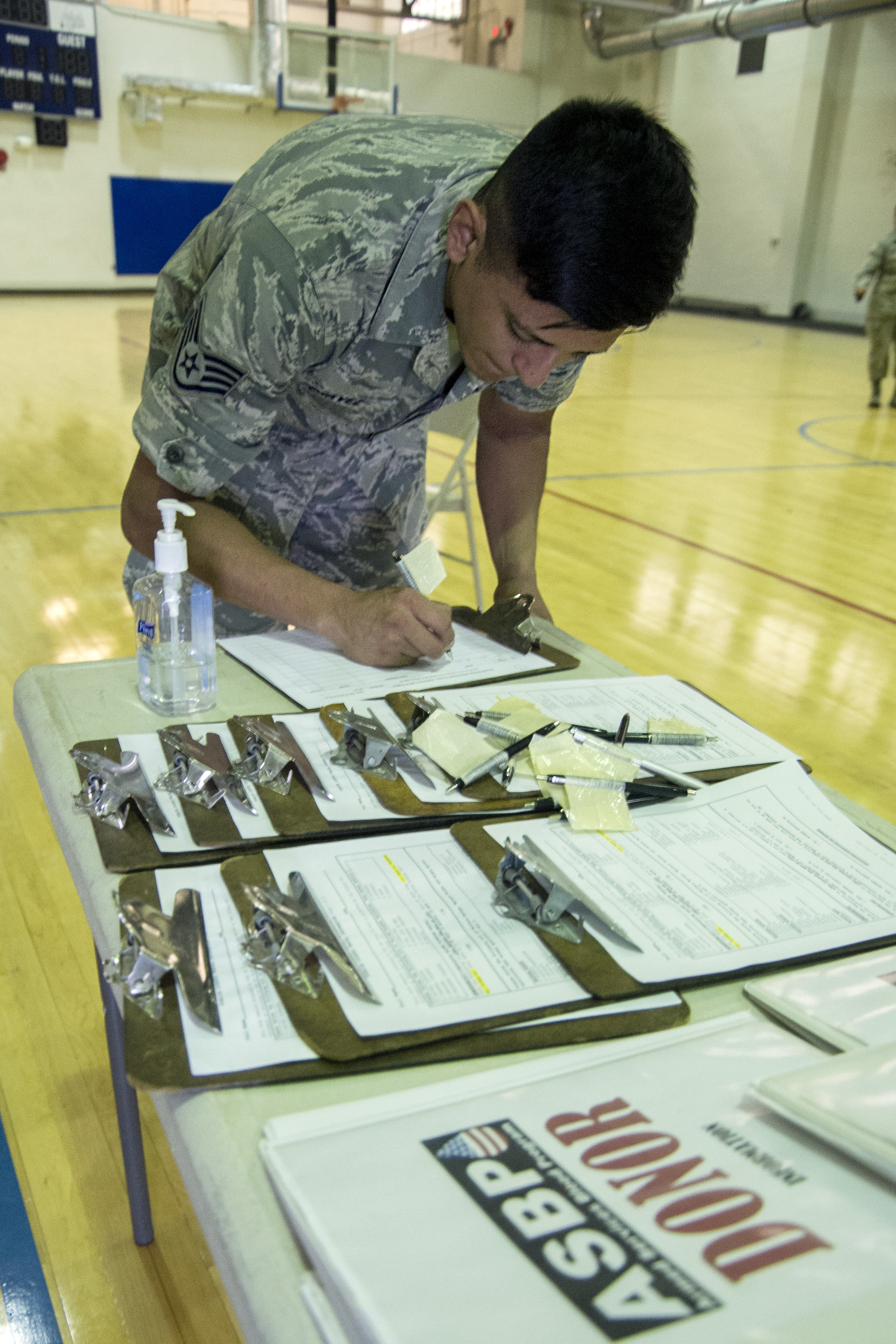 11 LRS sponsors base blood drive > Joint Base Andrews > Article Display