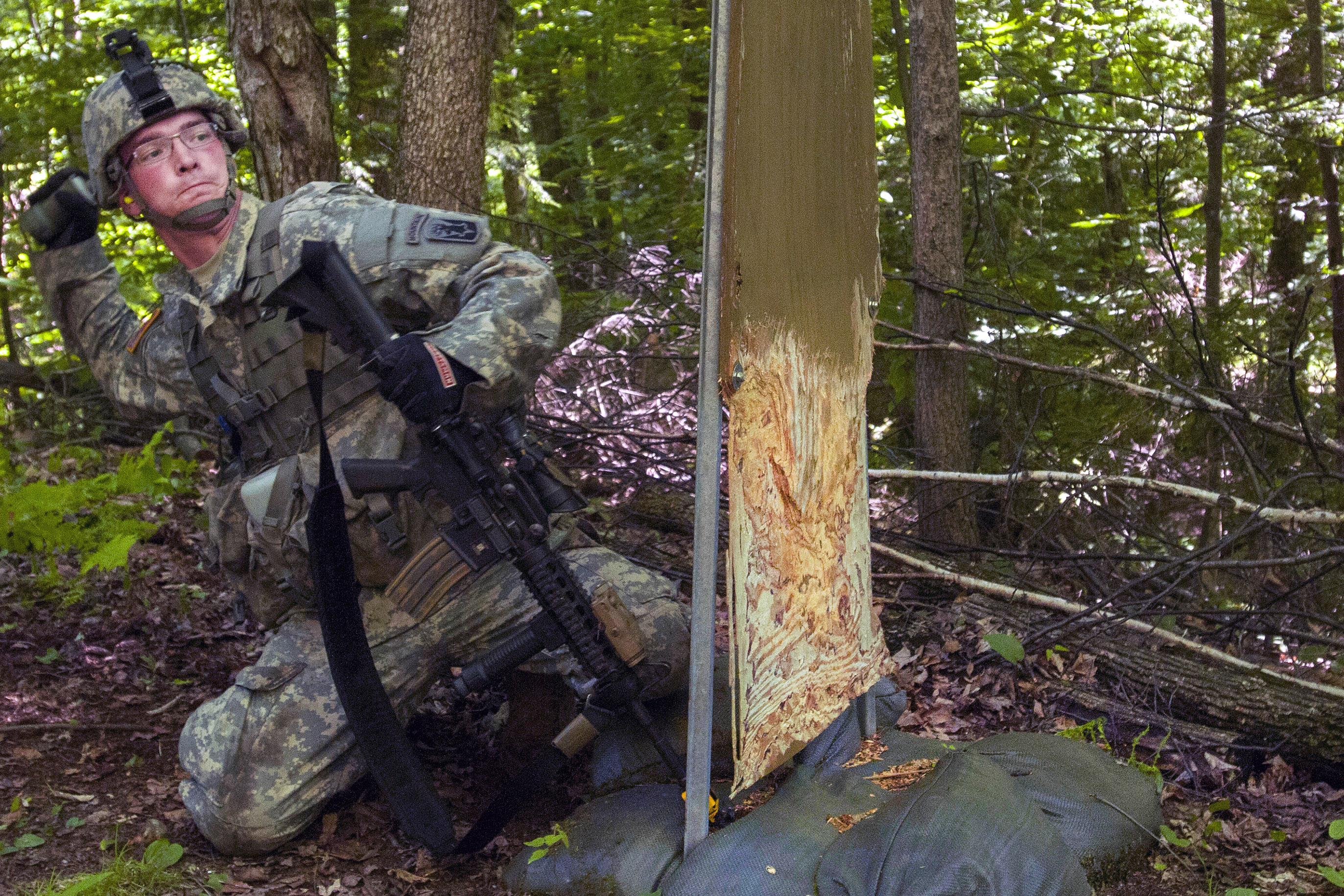 Grenade Toss | U.S. Department of War