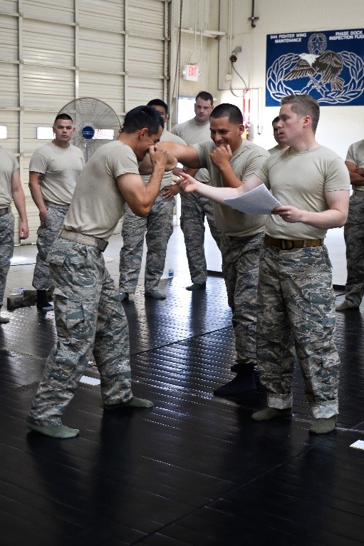 SFS combatives course > 944th Fighter Wing > Article Display