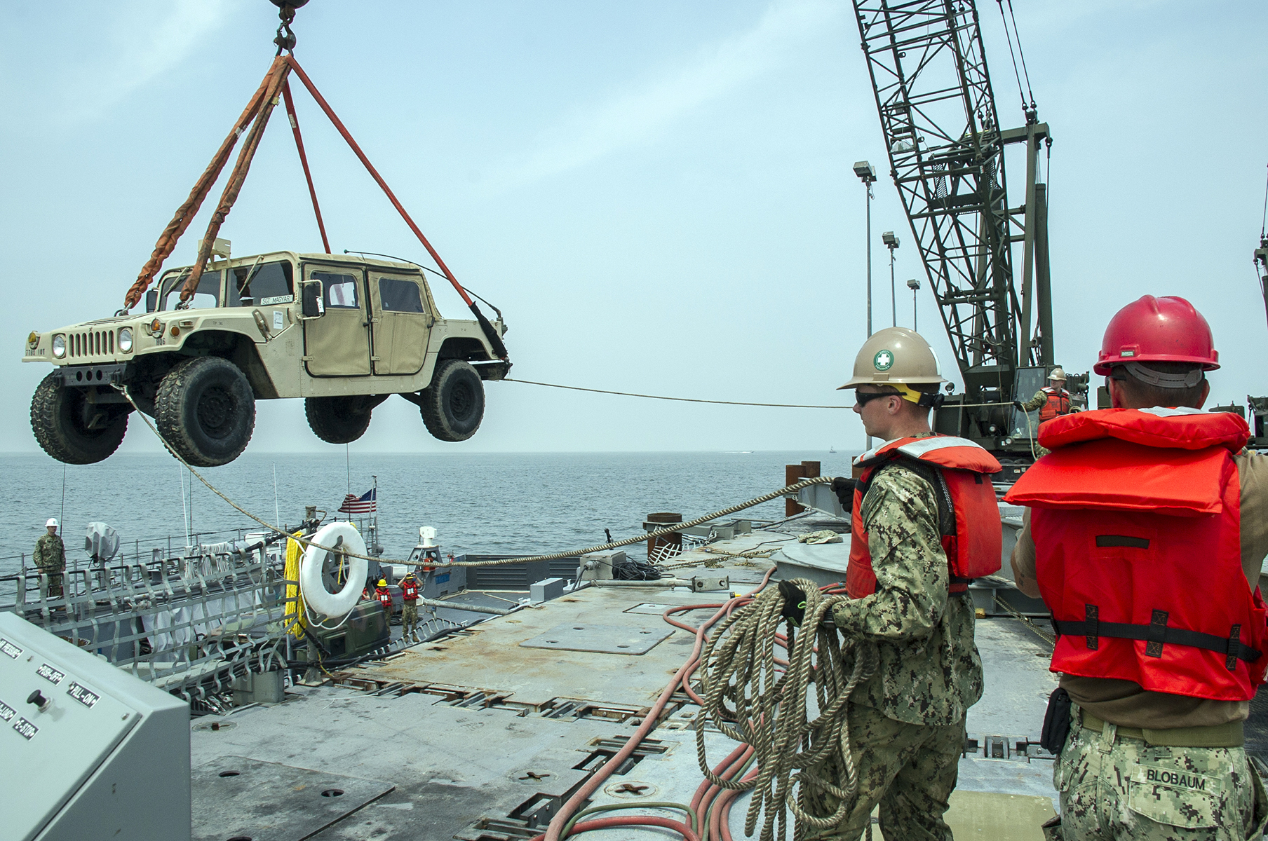 Expeditionary Pier System Constructed for Joint Exercise > Seabee ...
