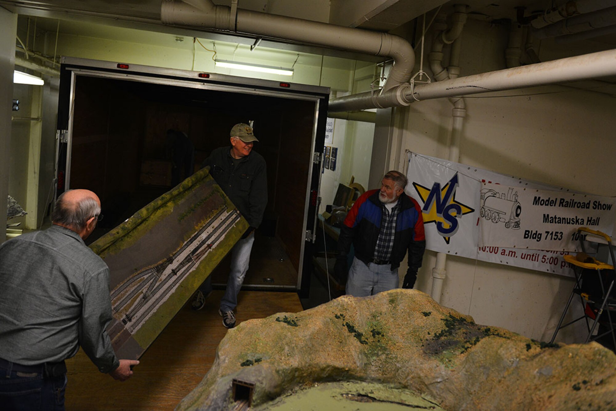 Military Society of Model Railroad Engineers deploys to 2016 Fur ...