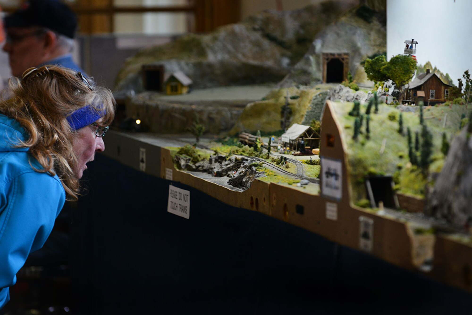 Military Society of Model Railroad Engineers deploys to 2016 Fur ...