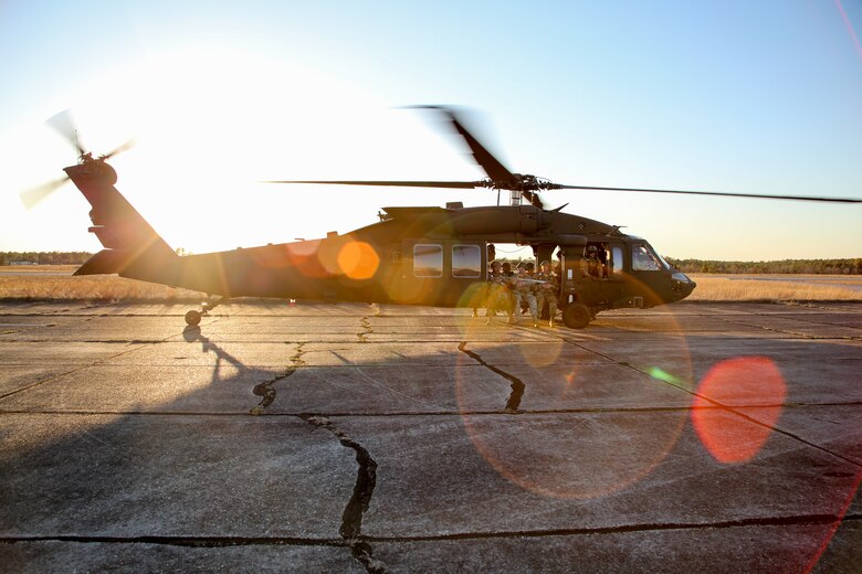 Soldiers leap into jump training > Eglin Air Force Base > Article Display