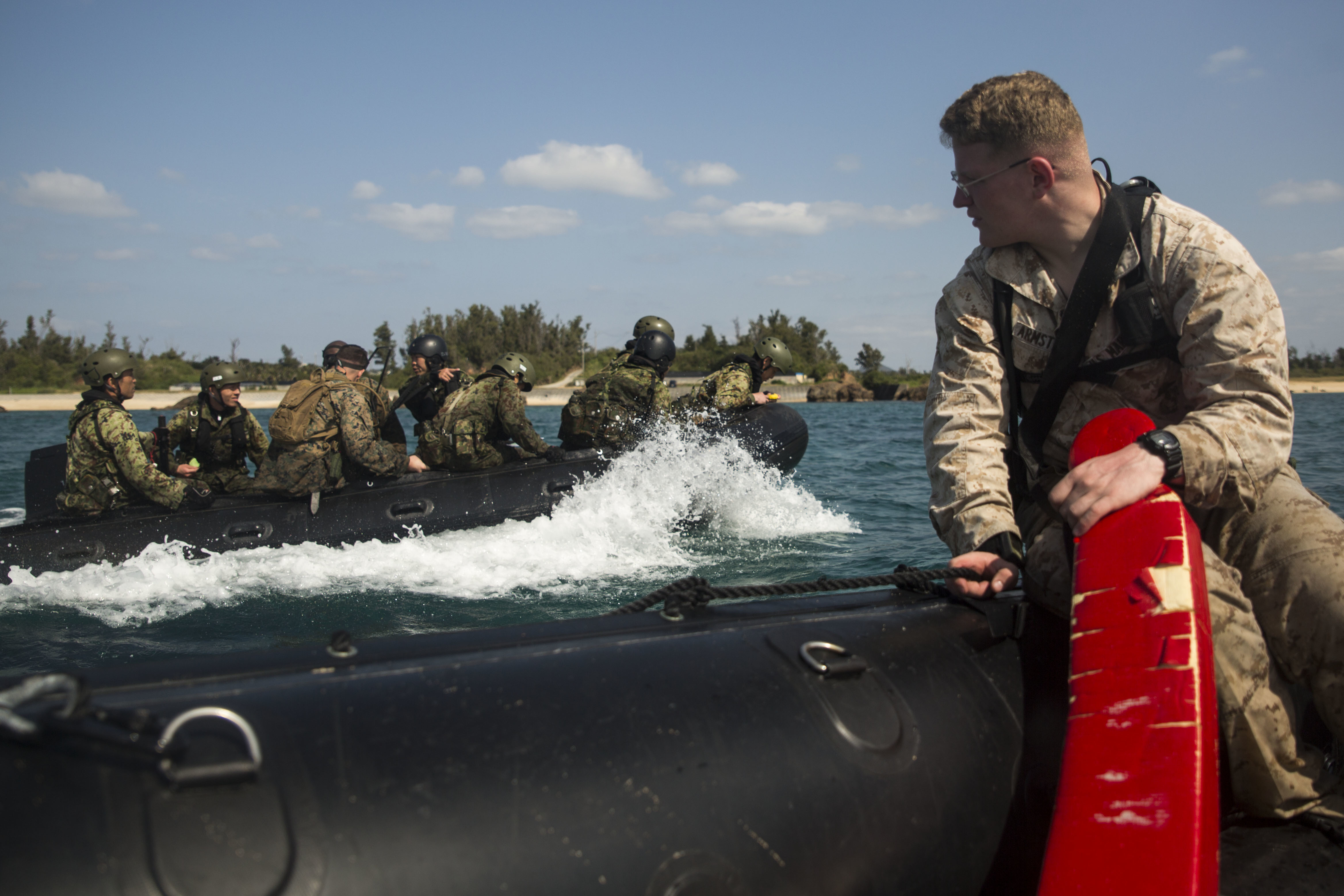 JGSDF Observe 3rd Recon Bn. navigate the seas