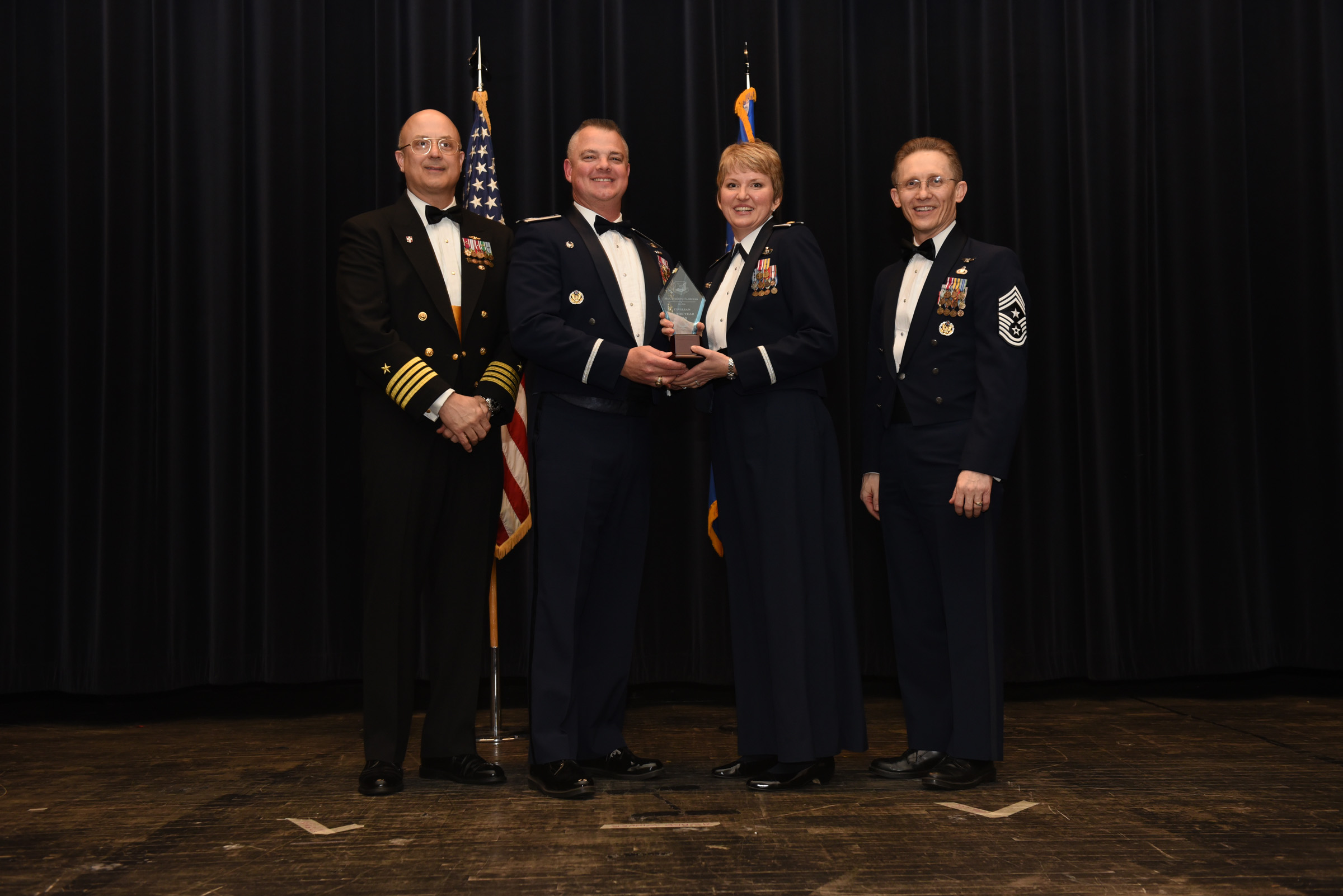512th Airlift Wing announces annual award winners > 512th Airlift Wing ...