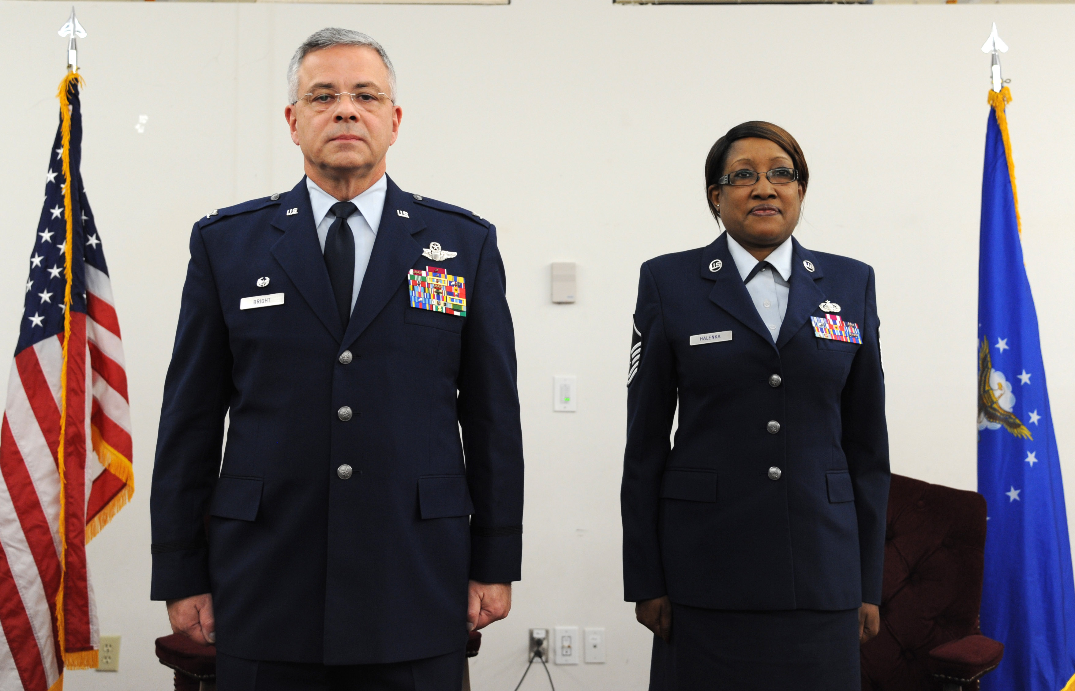 Knowledge Operations Master Sgt. Calls it a Career > 927th Air ...