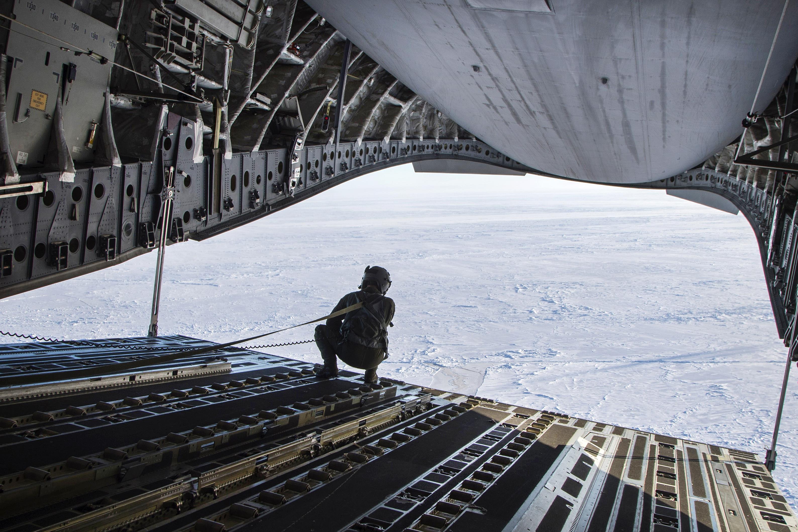 Alaska Air National Guard Supports Navy's Ice Exercise > U.S. Indo ...