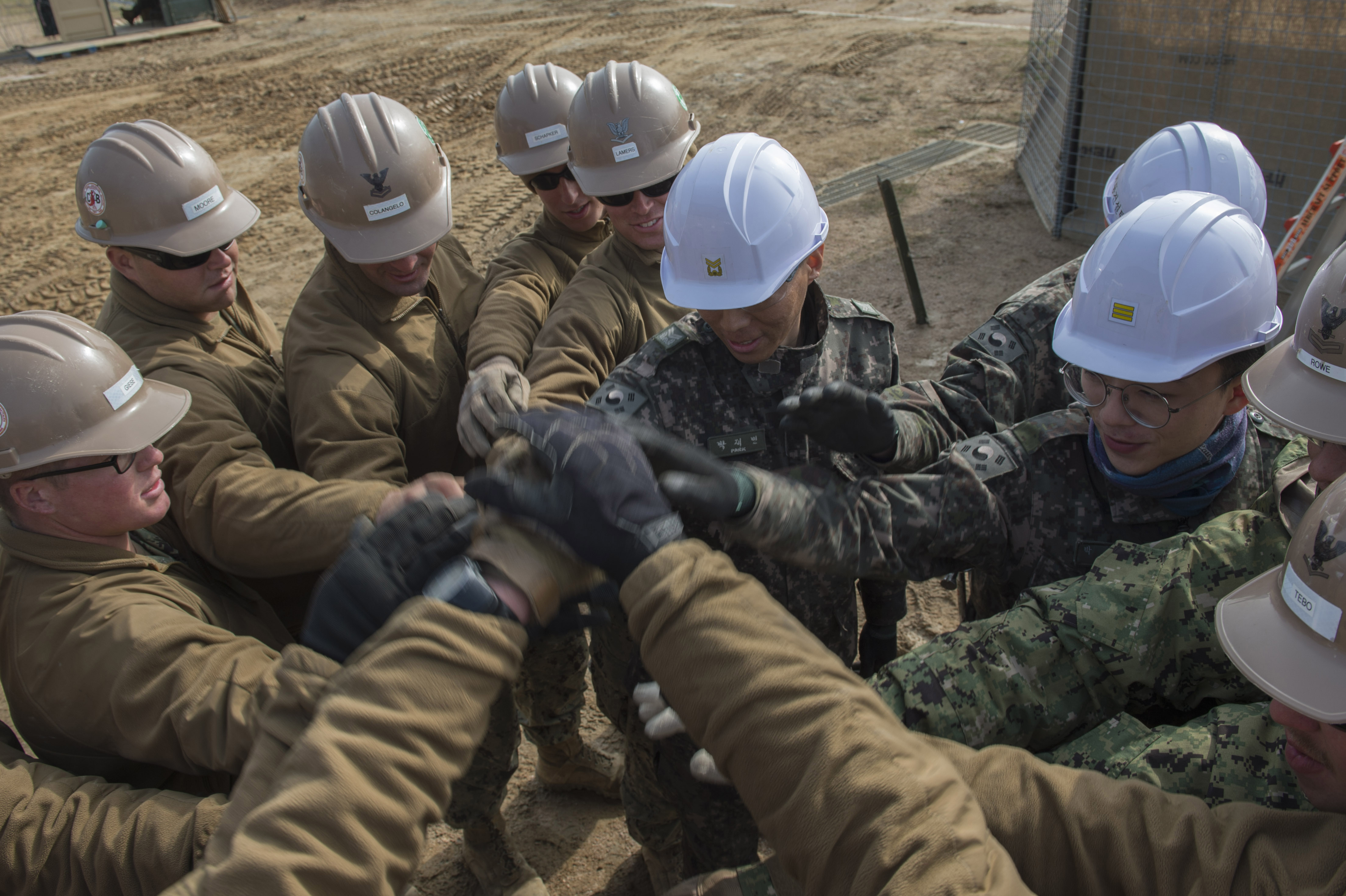 30th NCR Partners with ROK Seabees for Foal Eagle > United States Navy ...