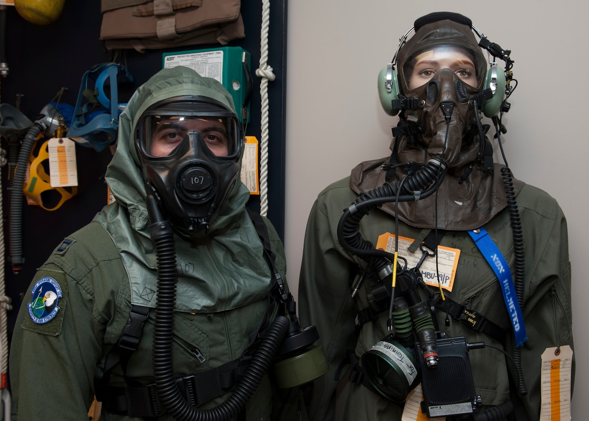 New aircrew masks tested at Dover > Air Mobility Command > Article Display