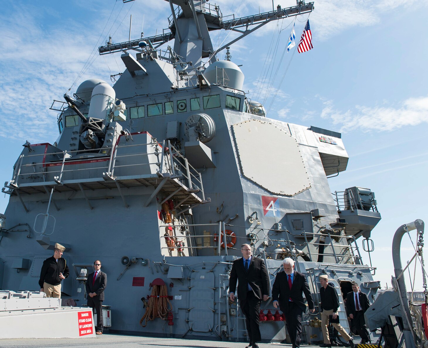 USS Stout Welcomes Distinguished Visitors > United States Navy ...
