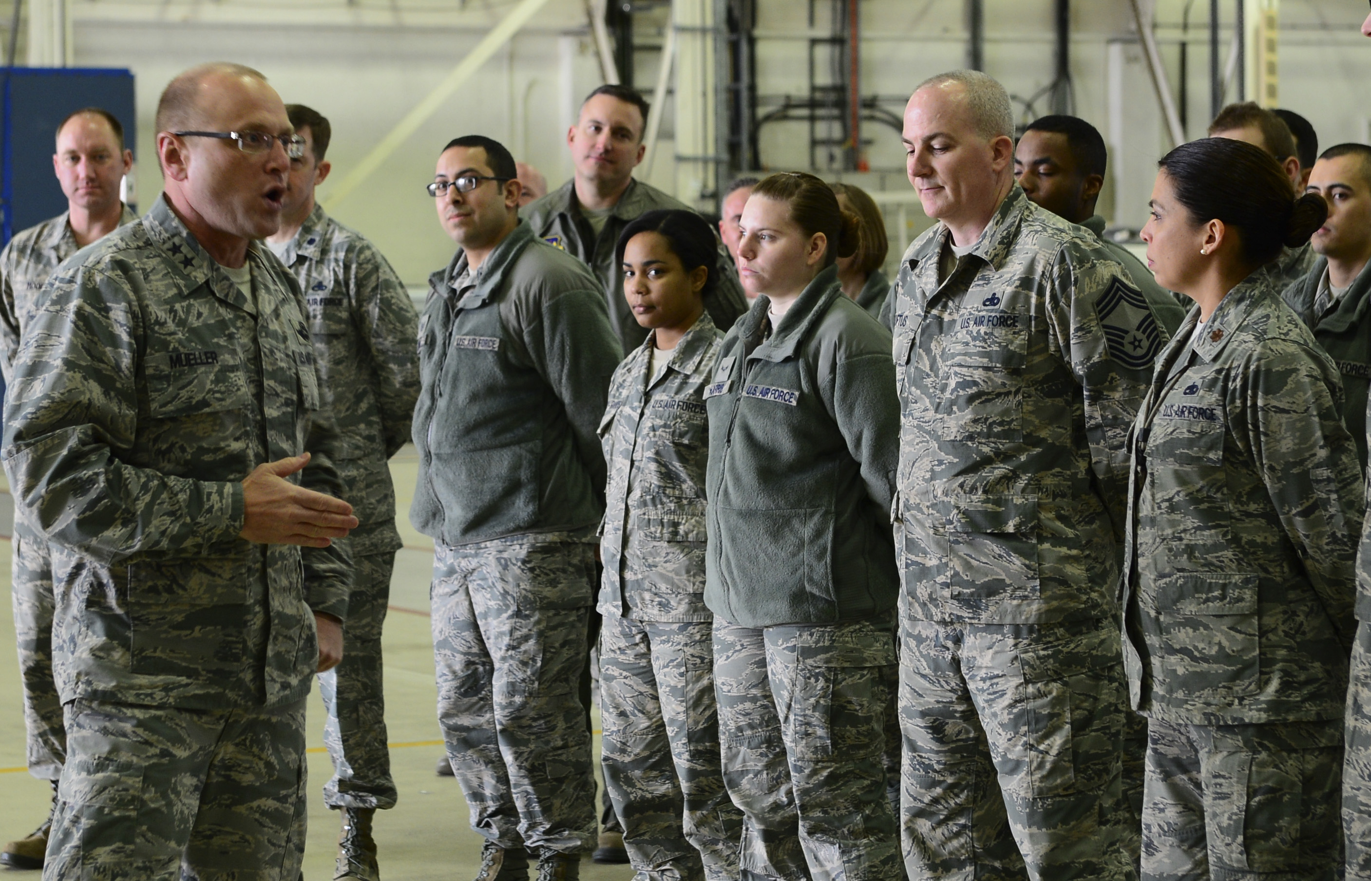 AF Chief of Safety, Maj. Gen. Mueller visits 48th FW