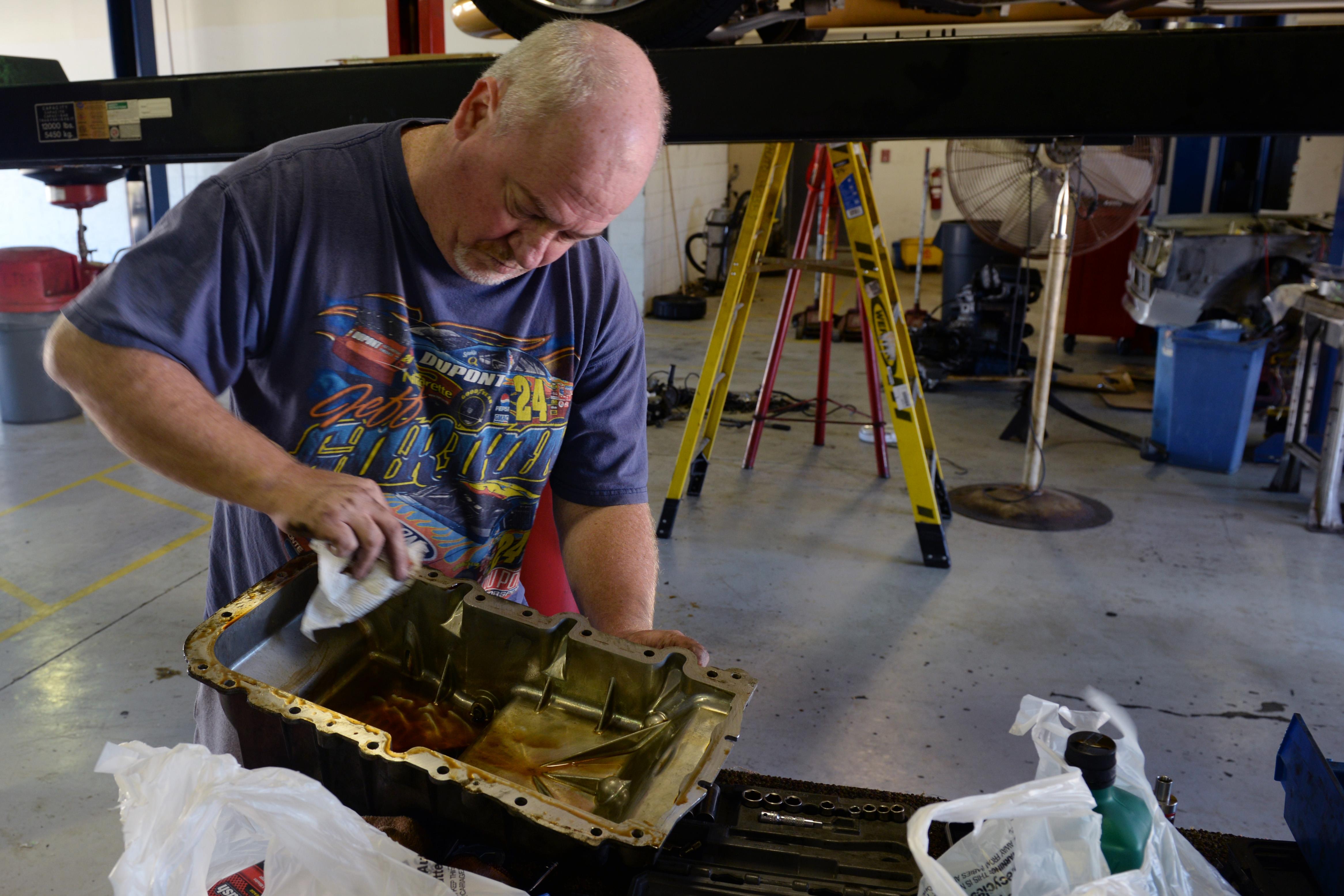 Auto Hobby Shop keeps Keesler rolling > Keesler Air Force Base ...