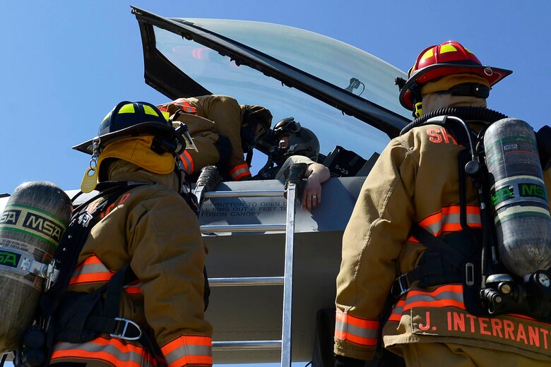 20th CES firefighters; ready to take on any challenge > Shaw Air Force ...