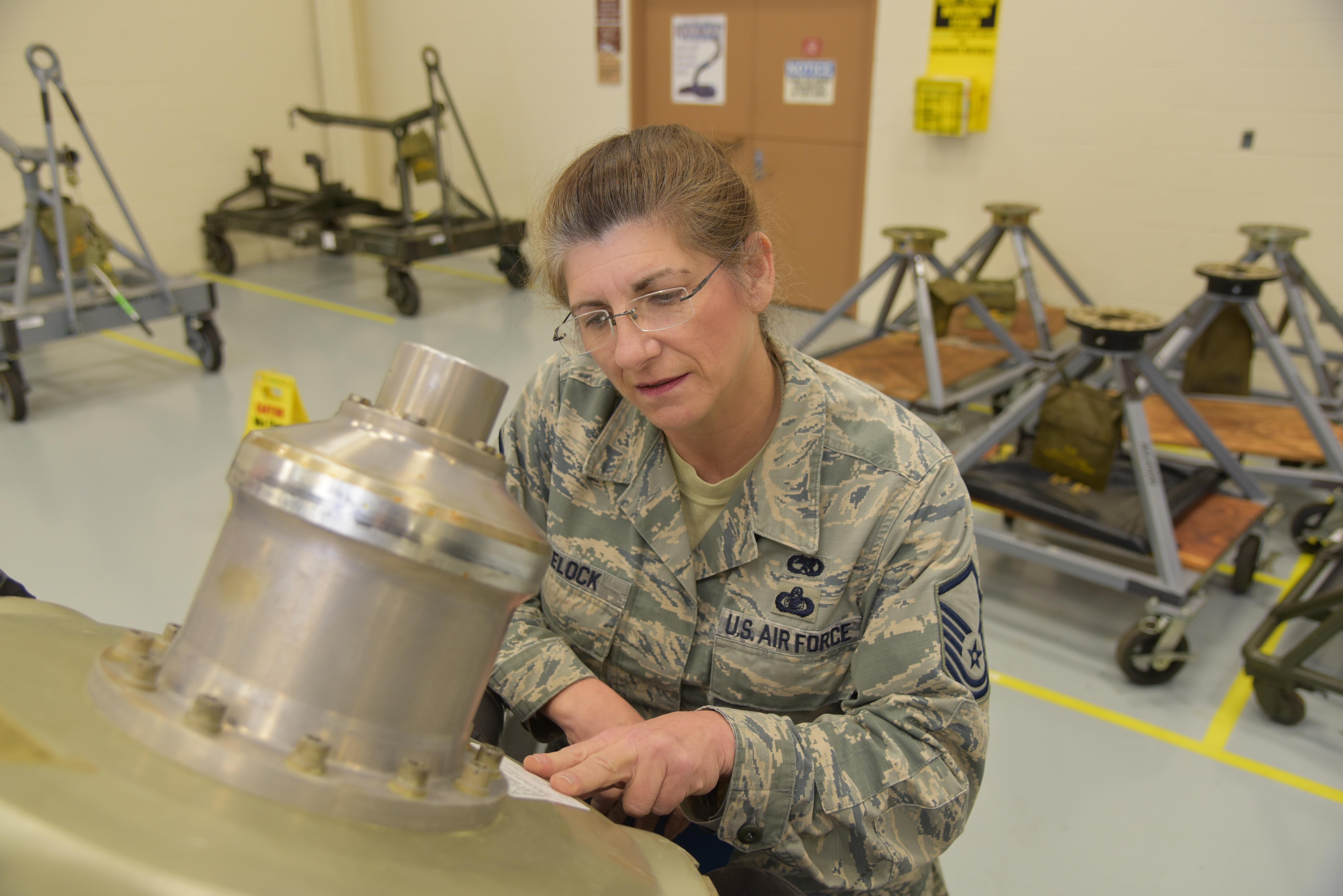 Women's History Month: Maintainer reflects on service > Air Force ...