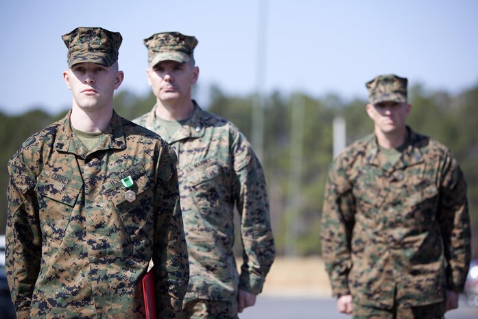 2nd MAW Marine rushes into crash scene, helps save injured