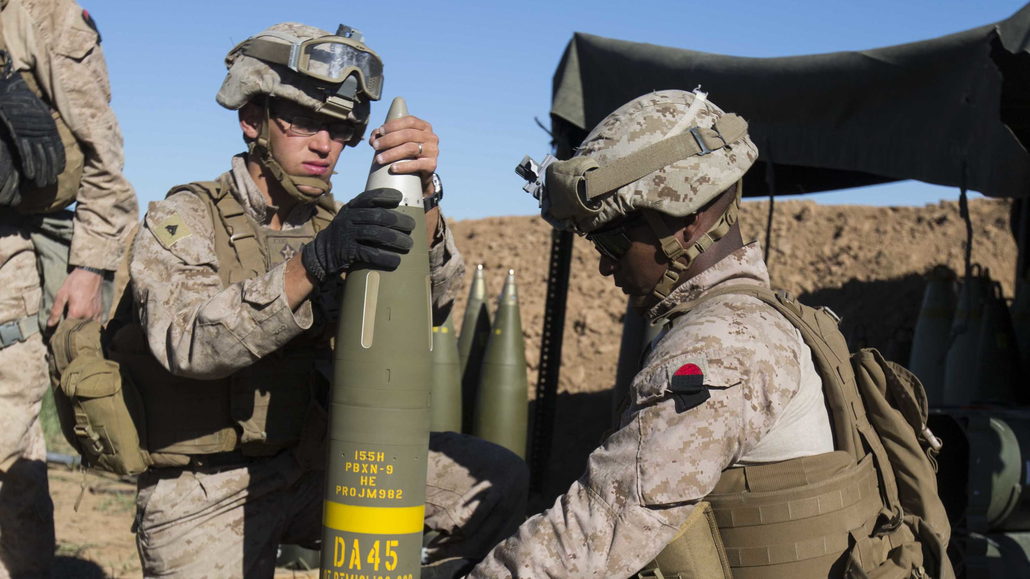 US Marines with Task Force Spartan, 26th Marine Expeditionary Unit ...