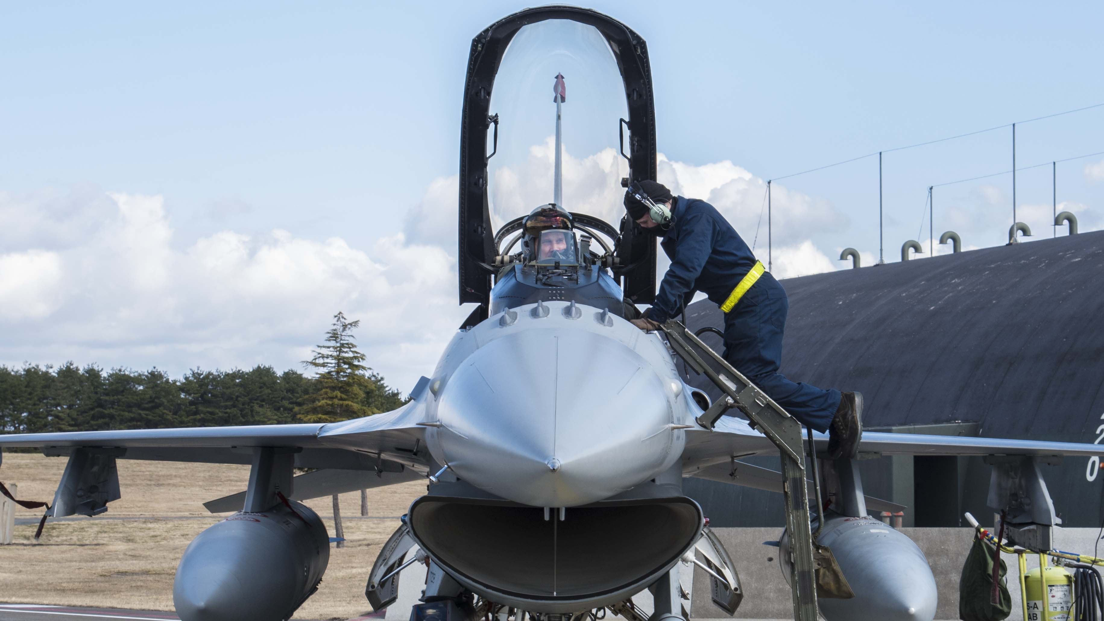 F-16 generation intensifies during Beverly Sunrise 16-03 phase II ...