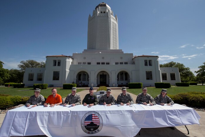 AETC, JBSA leaders make pledge to Air Force Assistance Fund