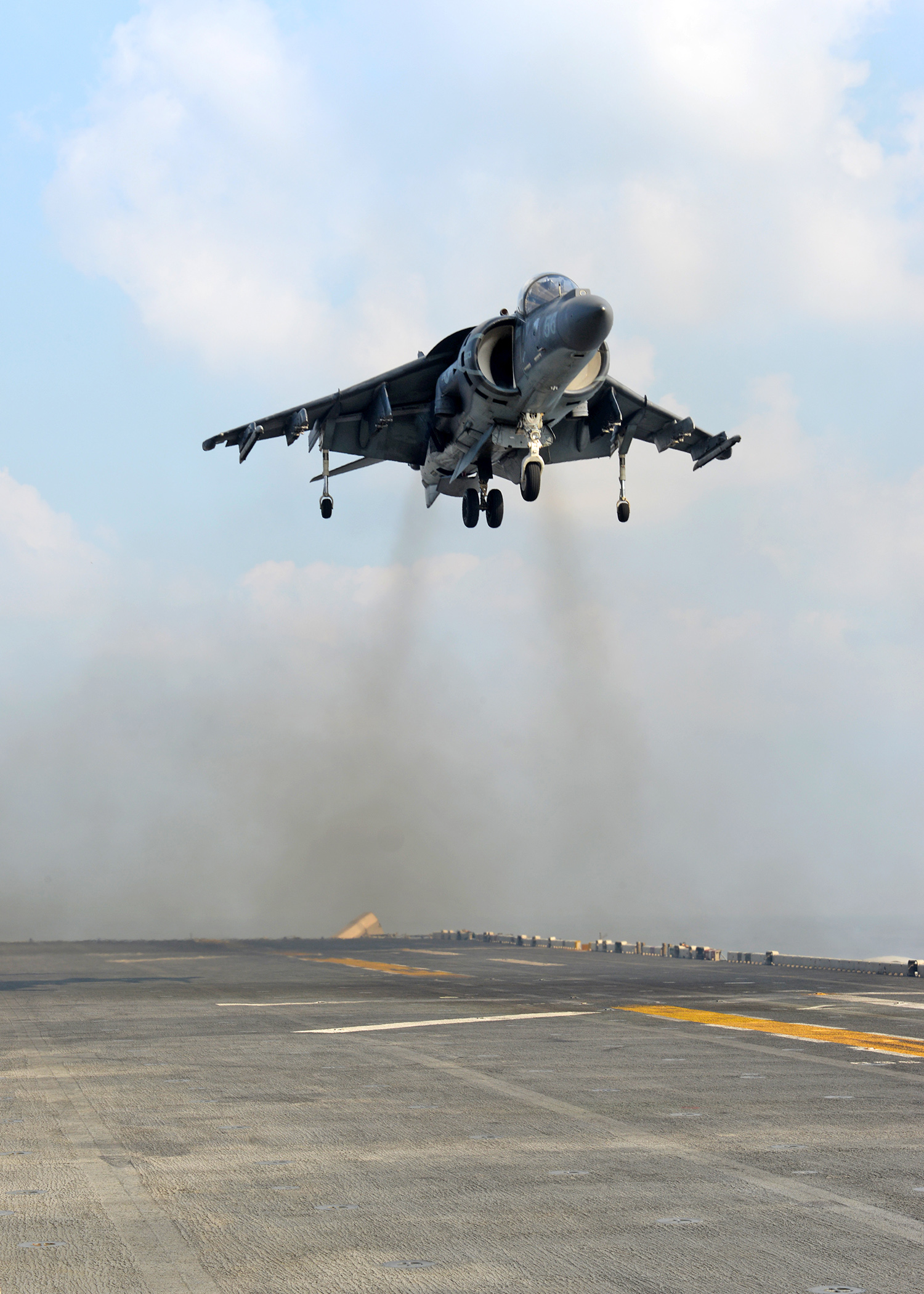 TACRON 11 Controls Boxer Skies > United States Navy > News Stories