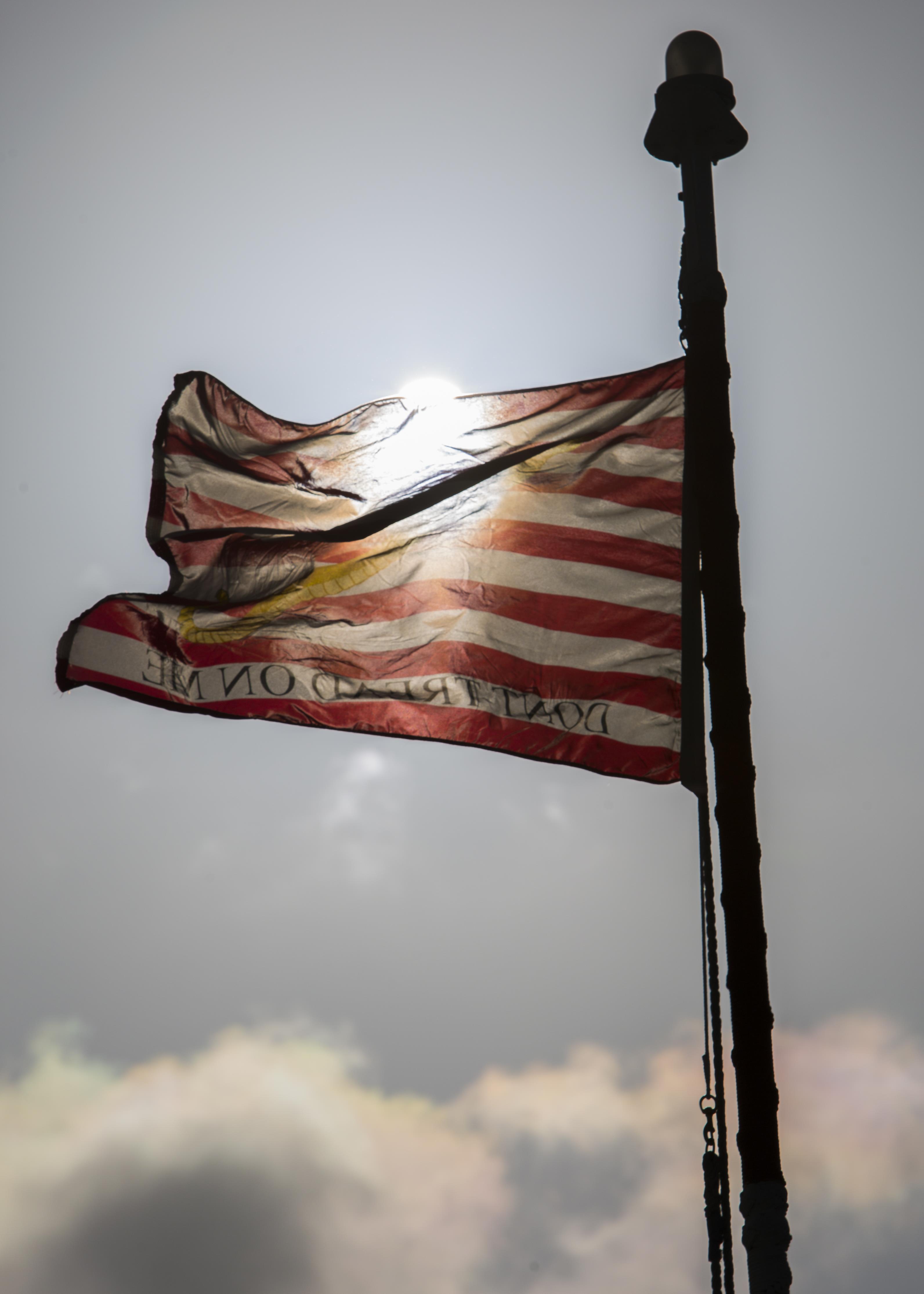 Man the Rails; Marines and Sailors arrive in Ft. Lauderdale