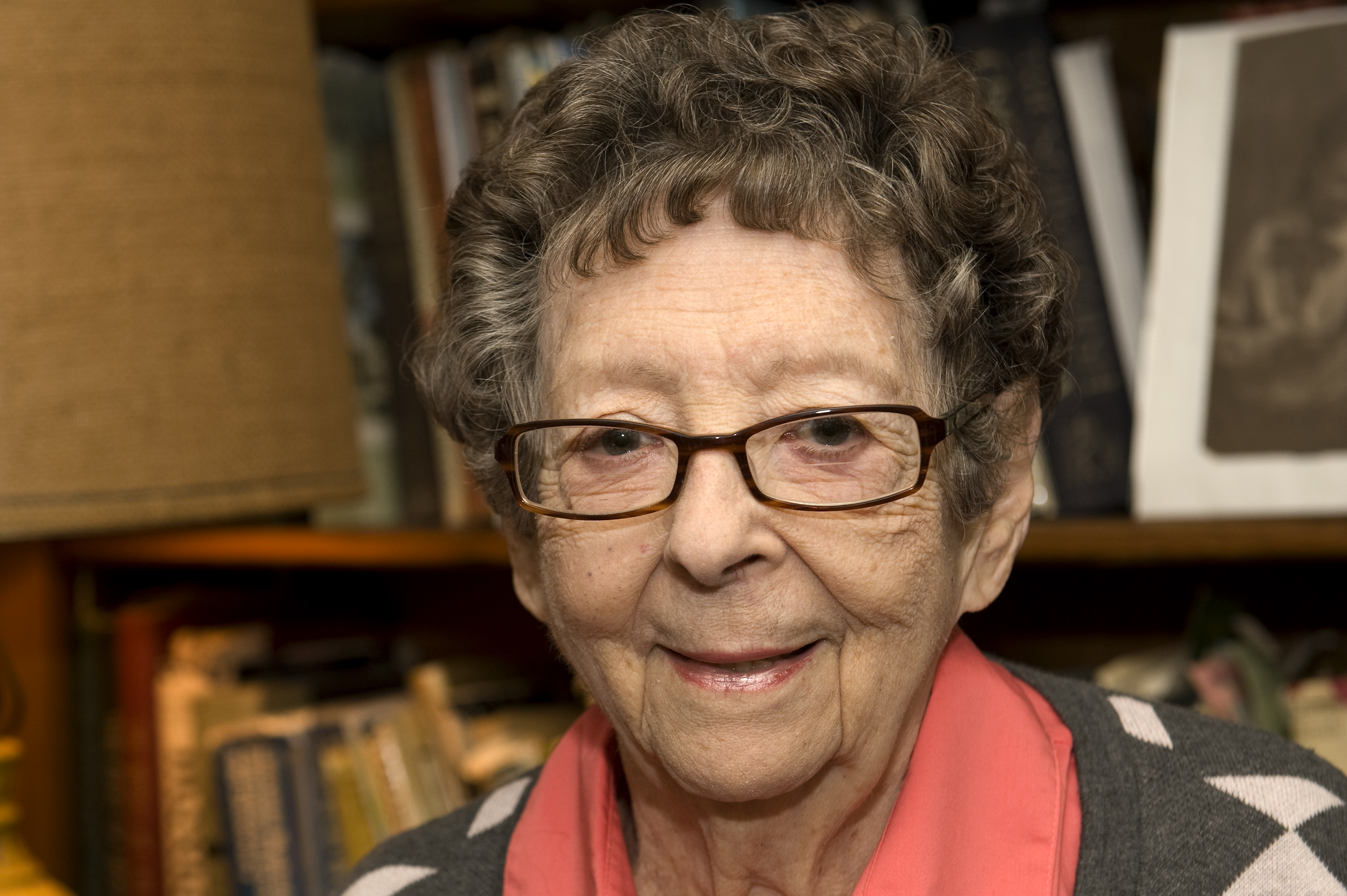 Holocaust survivor shares experiences with JBLE