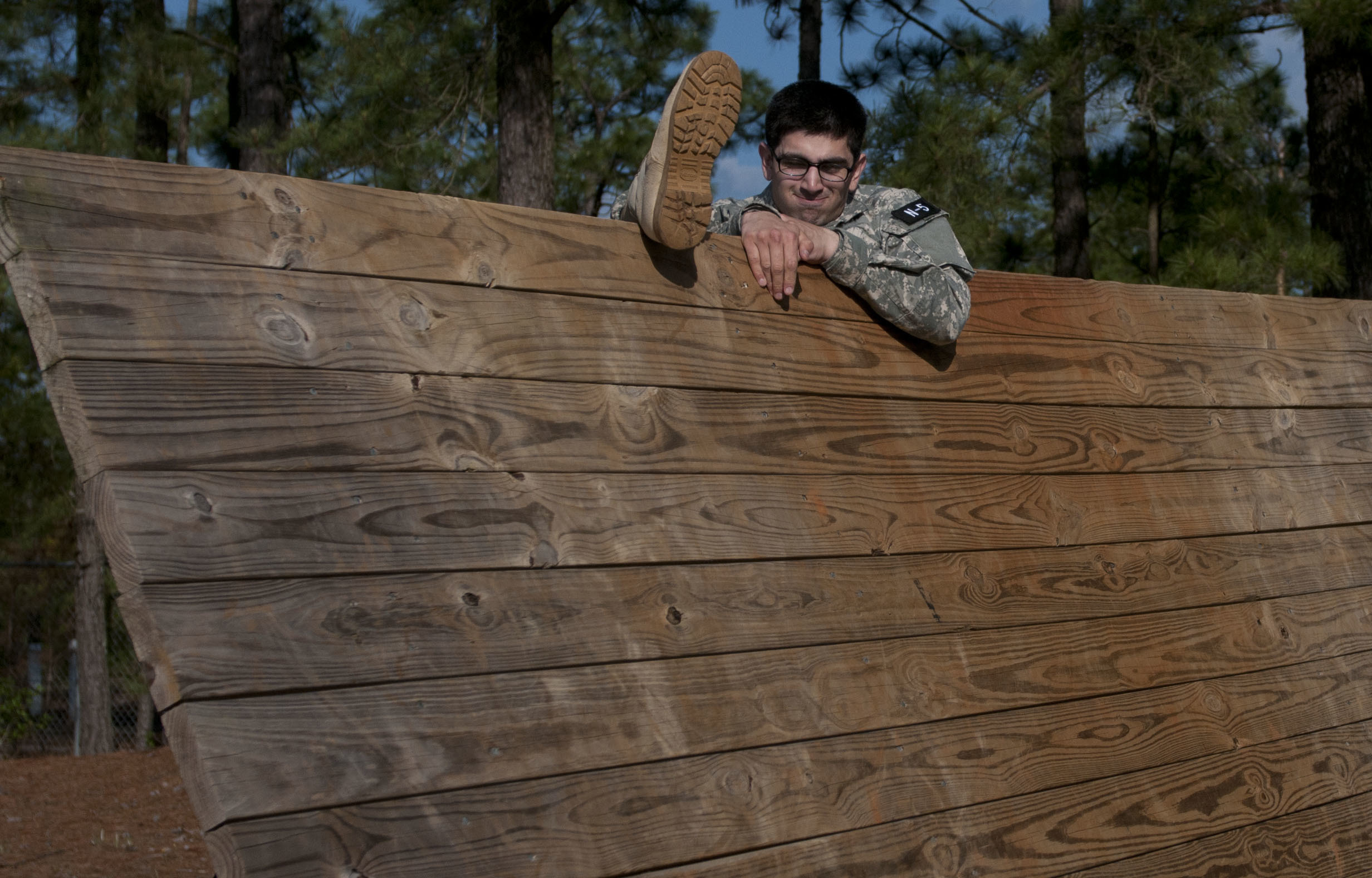 Soldier tackles the Weaver obstacle