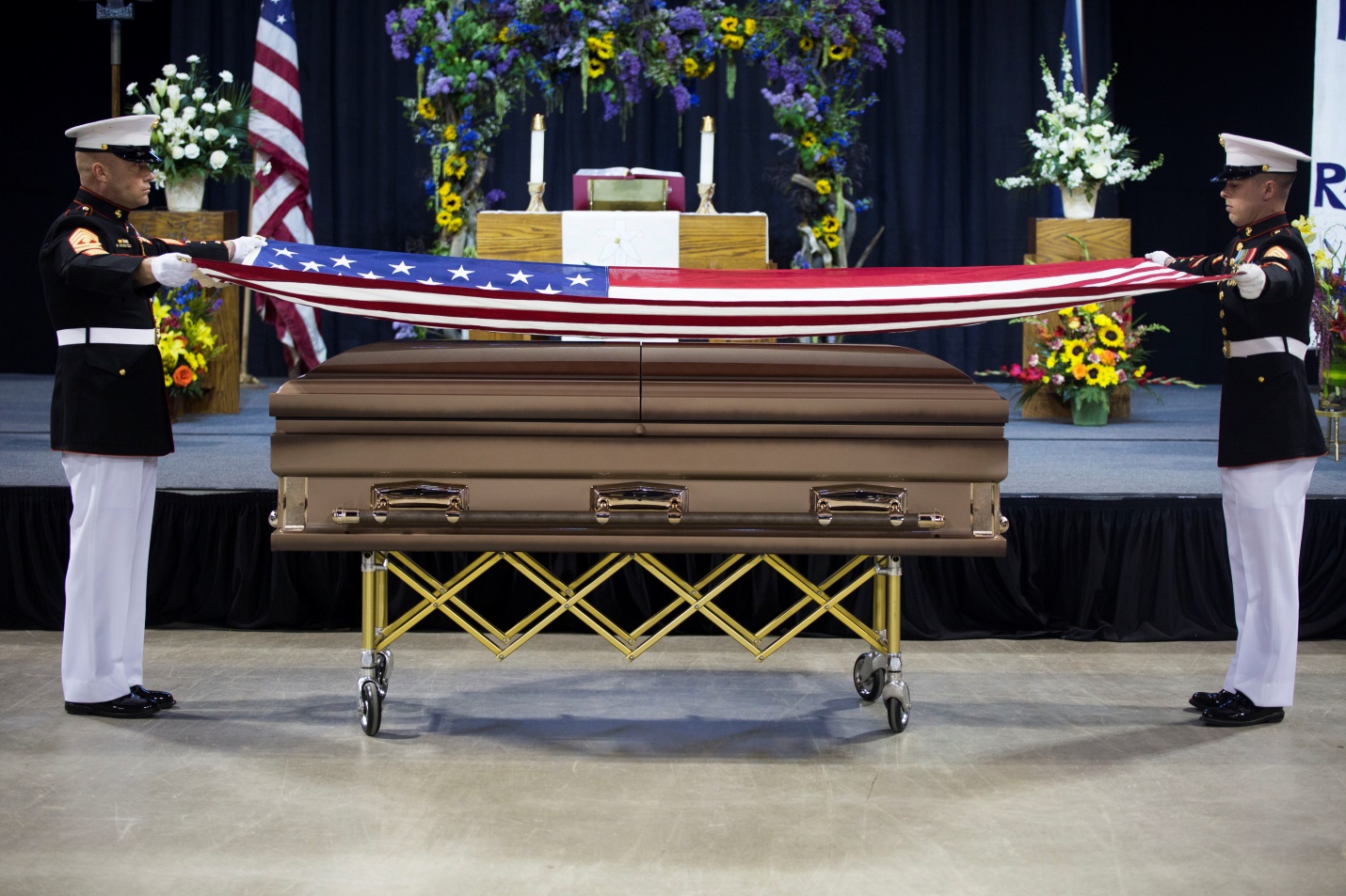 Remembering Senator Conrad Burns > U.S. Marine Corps Forces Reserve ...