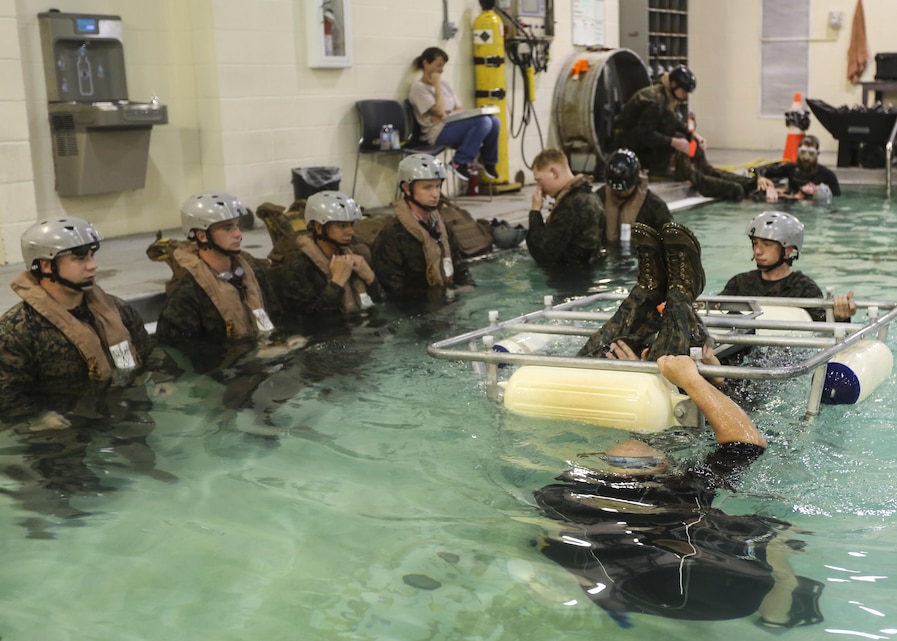 Underwater Egress Training > II Marine Expeditionary Force > article ...