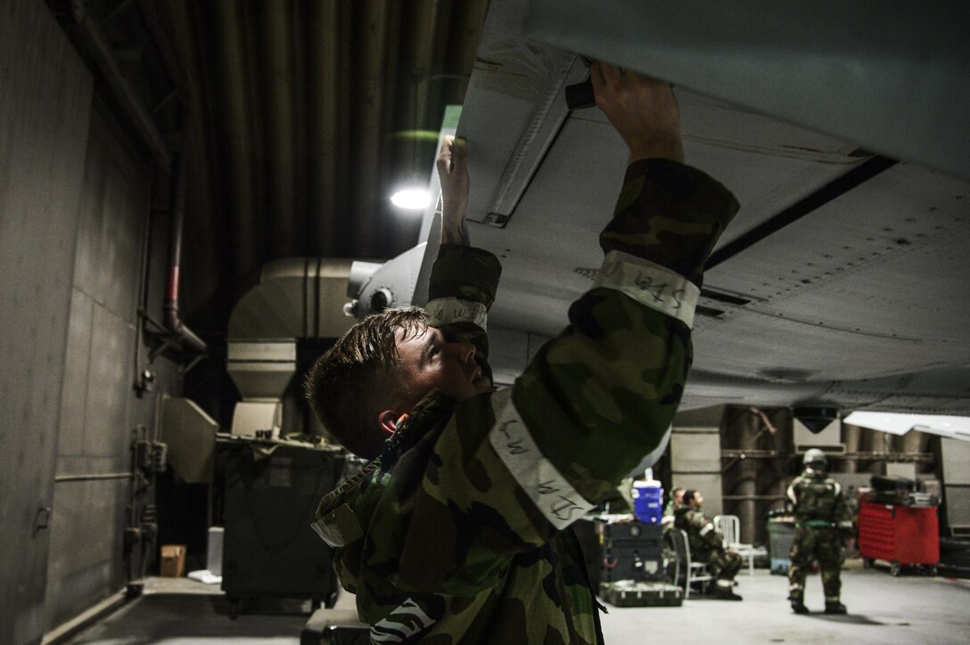 51st Aircraft Maintenance Squadron sends, receives A-10s