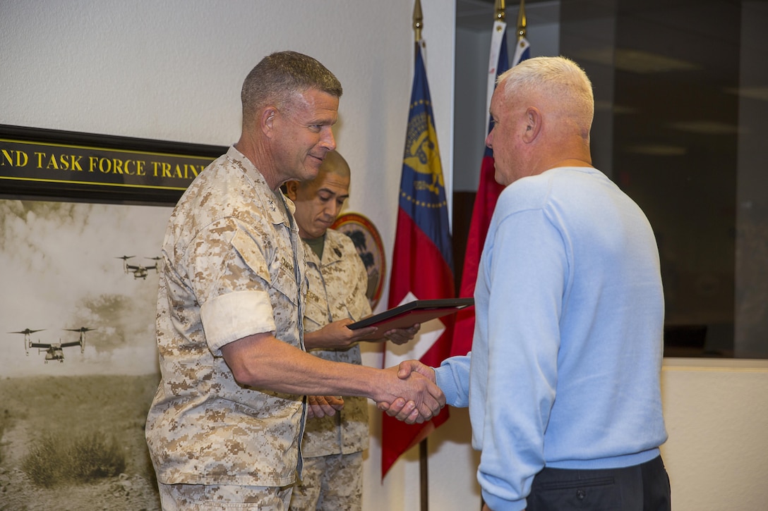 ACS G-5 achieves 40-year Career Service Award