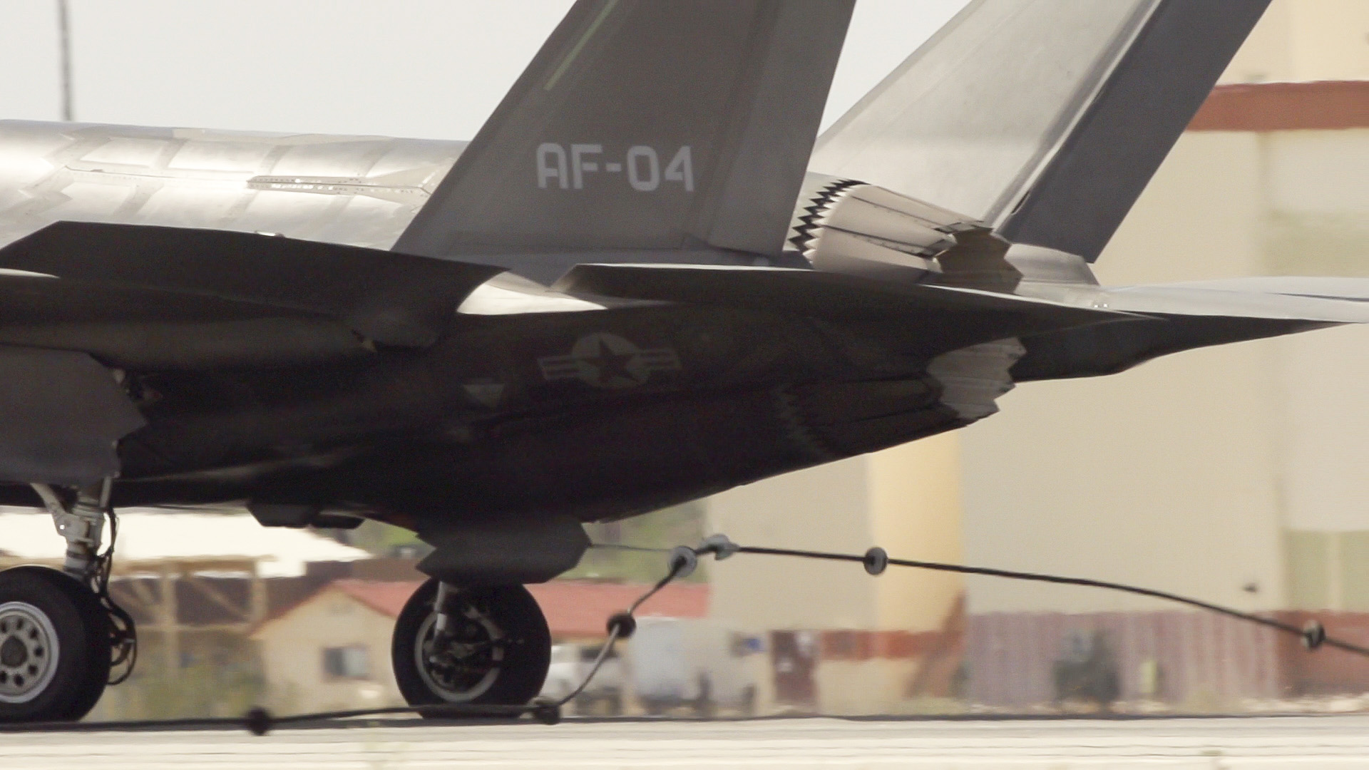 JSF tailhook testing begins at Edwards > Air Force Materiel Command ...