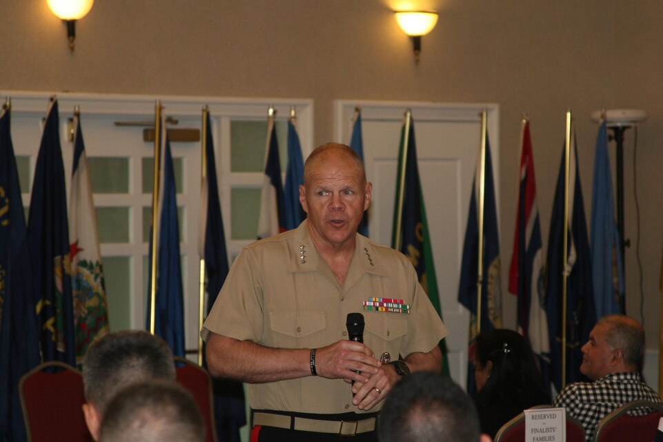 Commandant of the Marine Corps presents 2015 Combined Awards > Marine ...