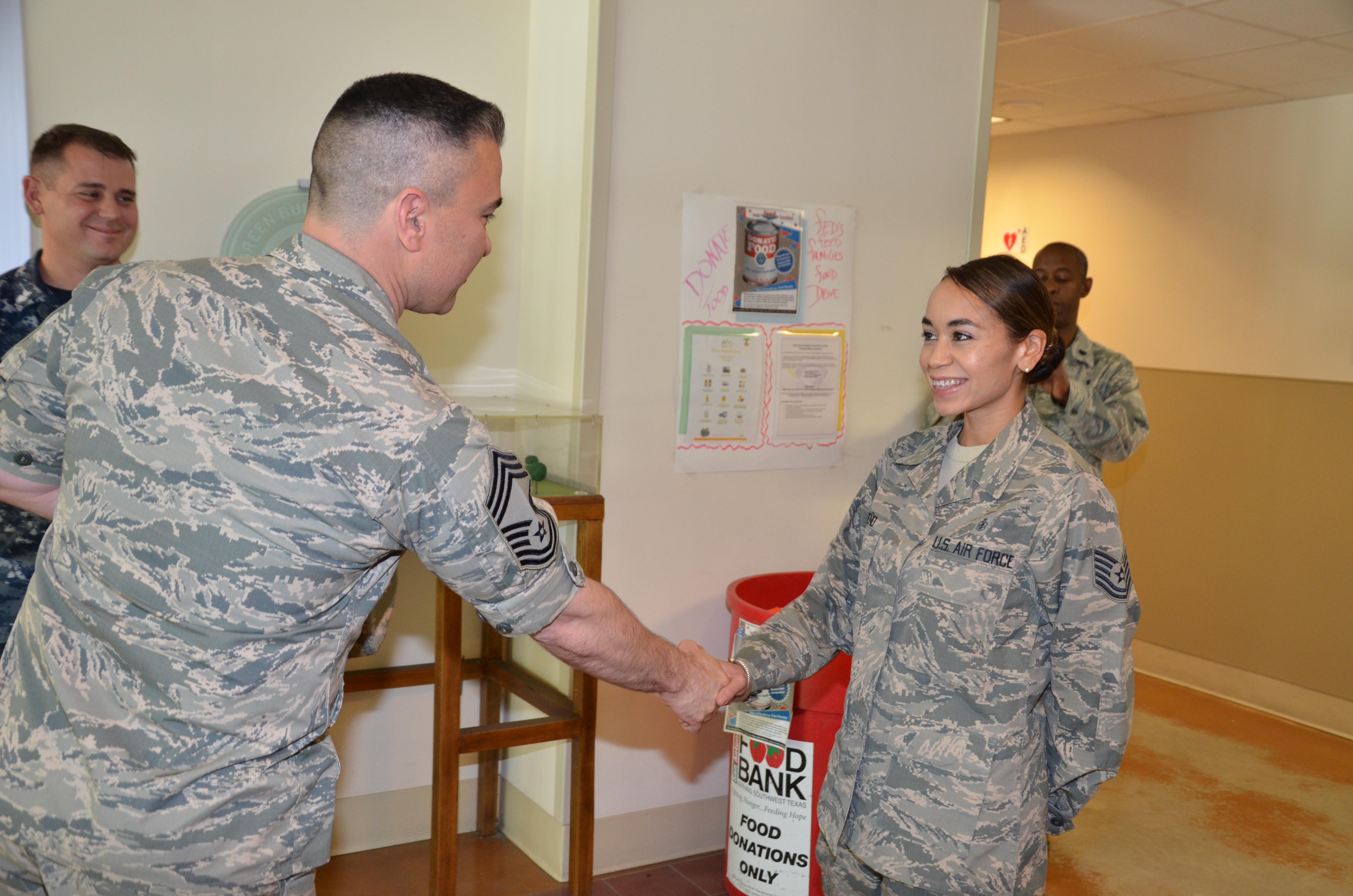 Air Force Surgeon General visits METC
