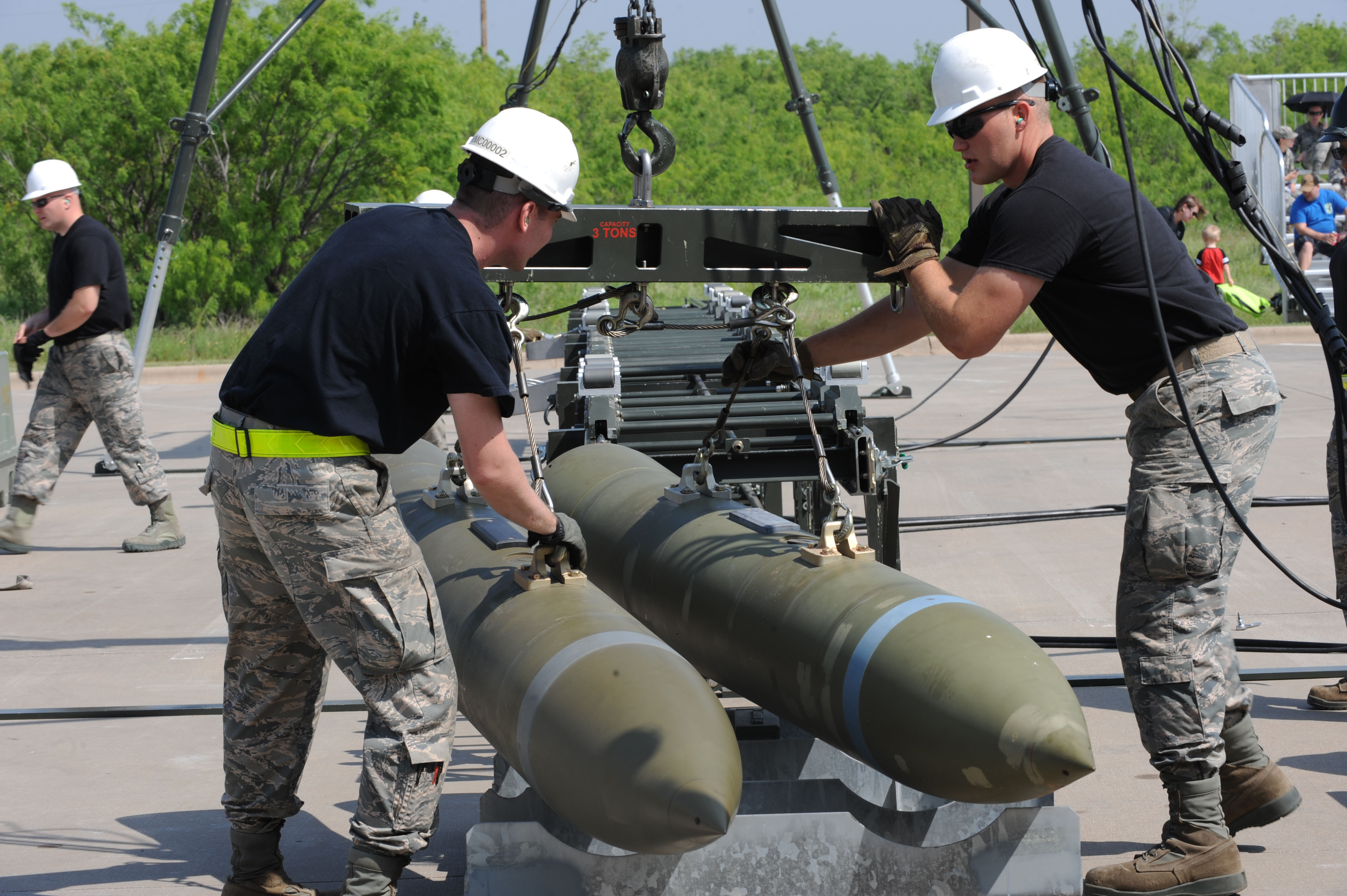 First quarterly bomb build competition showcases skills of 7th MUNS ...