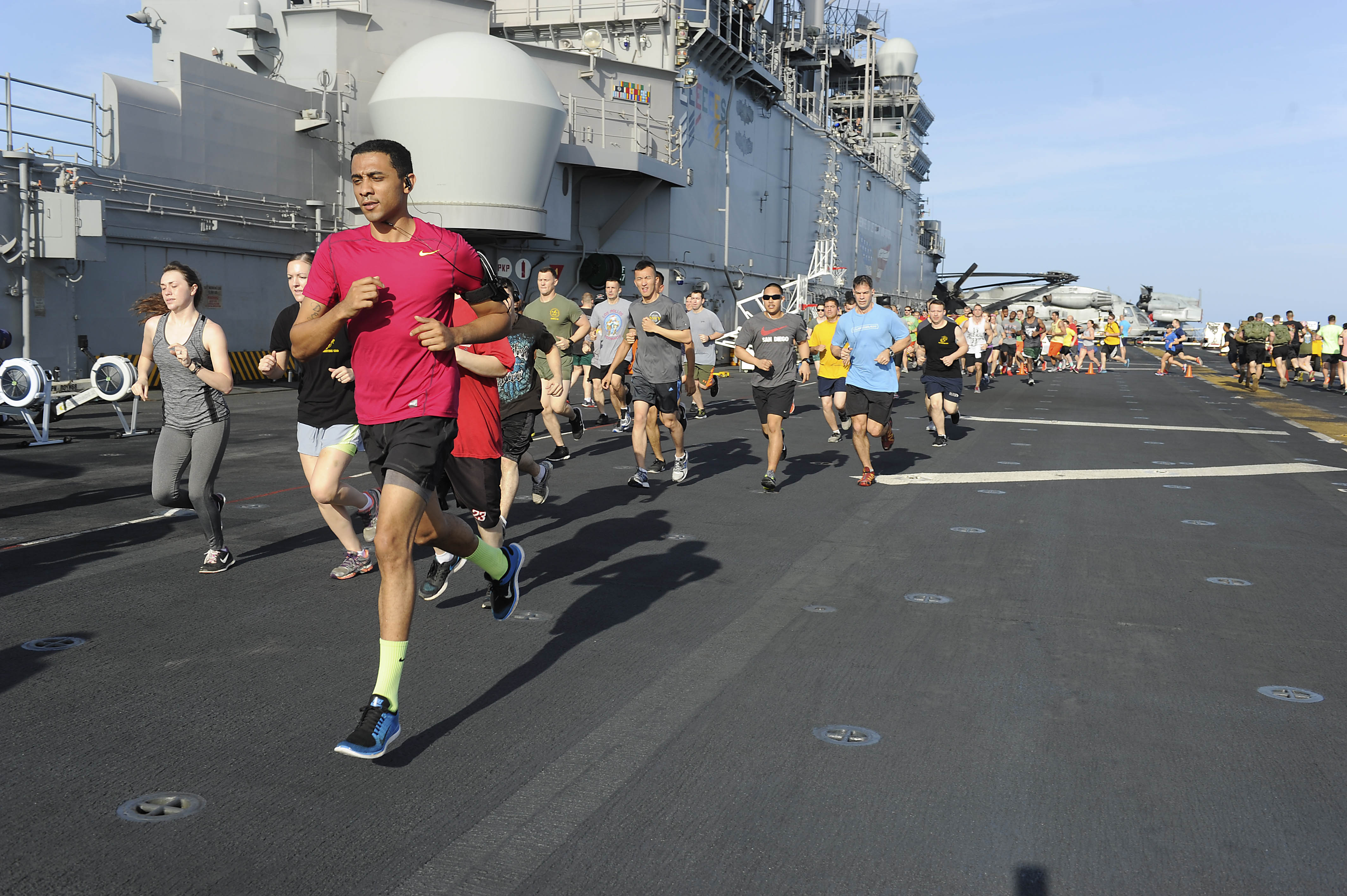 Boxer Enjoys 1st Steel Beach Picnic During 2016 Deployment > United ...