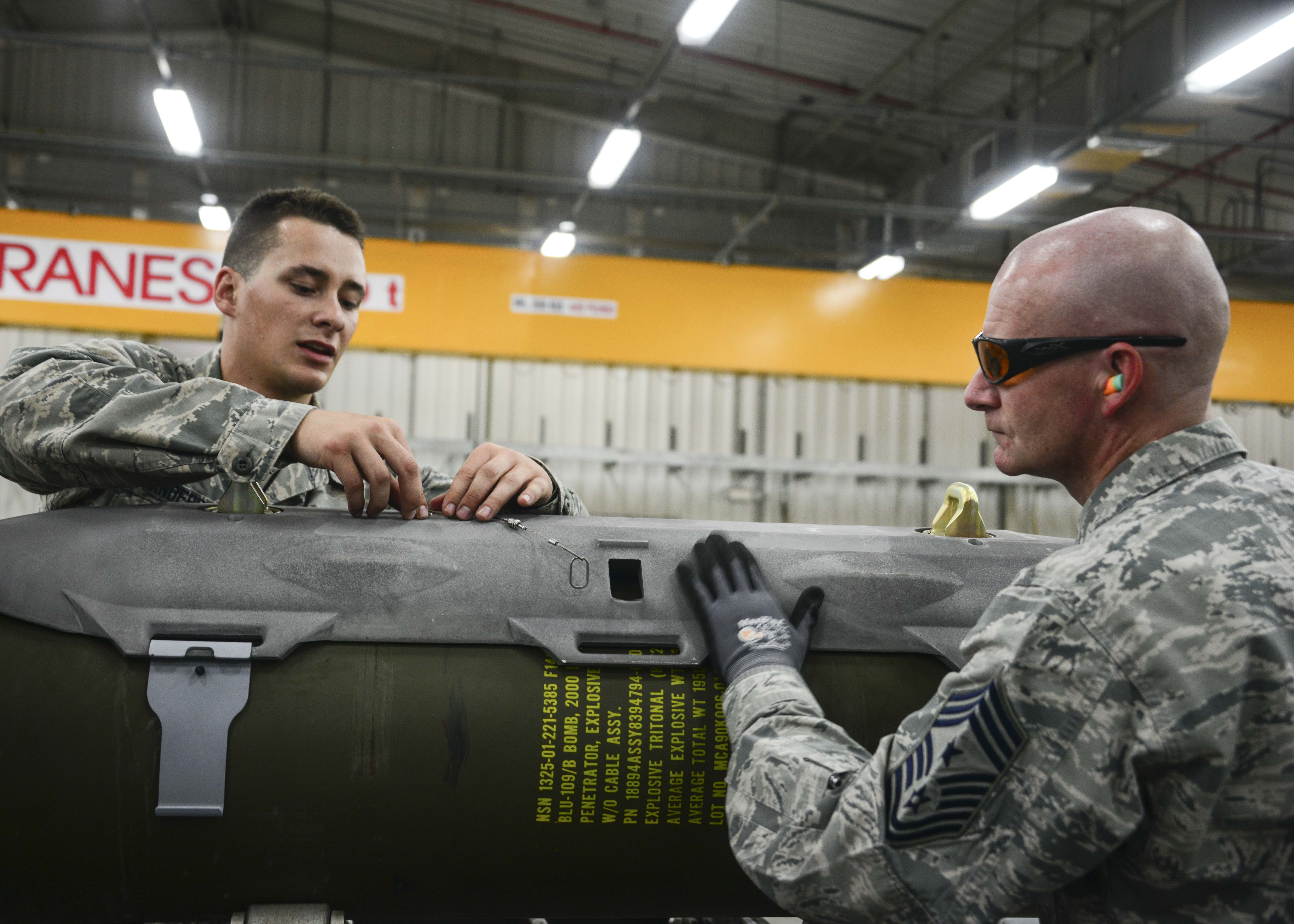 Base bosses build bombs with Airmen > U.S. Air Forces Central > Article ...