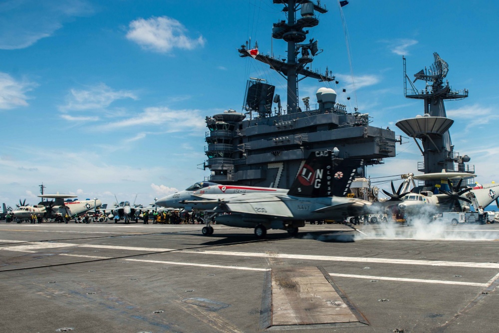 CVW 9 Commander Achieves 1,000th Trap