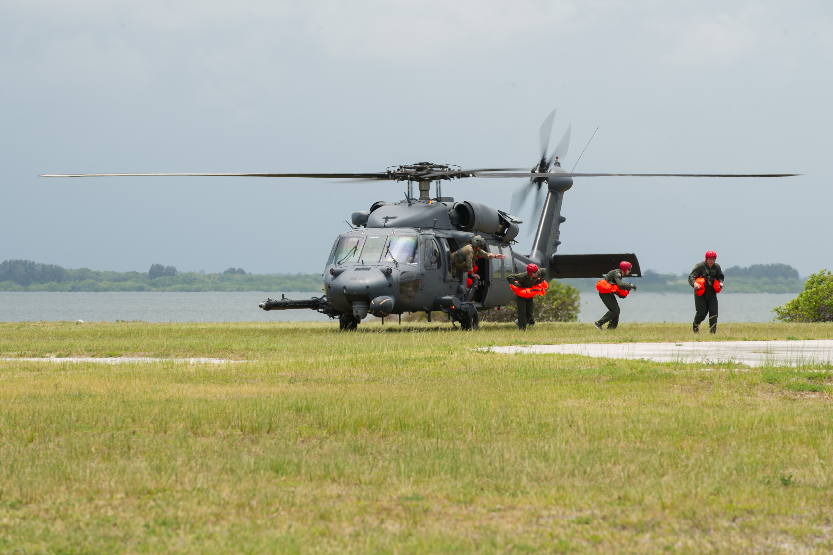 Patrick, 920th RQW host visiting aircrew for training > Space Launch ...