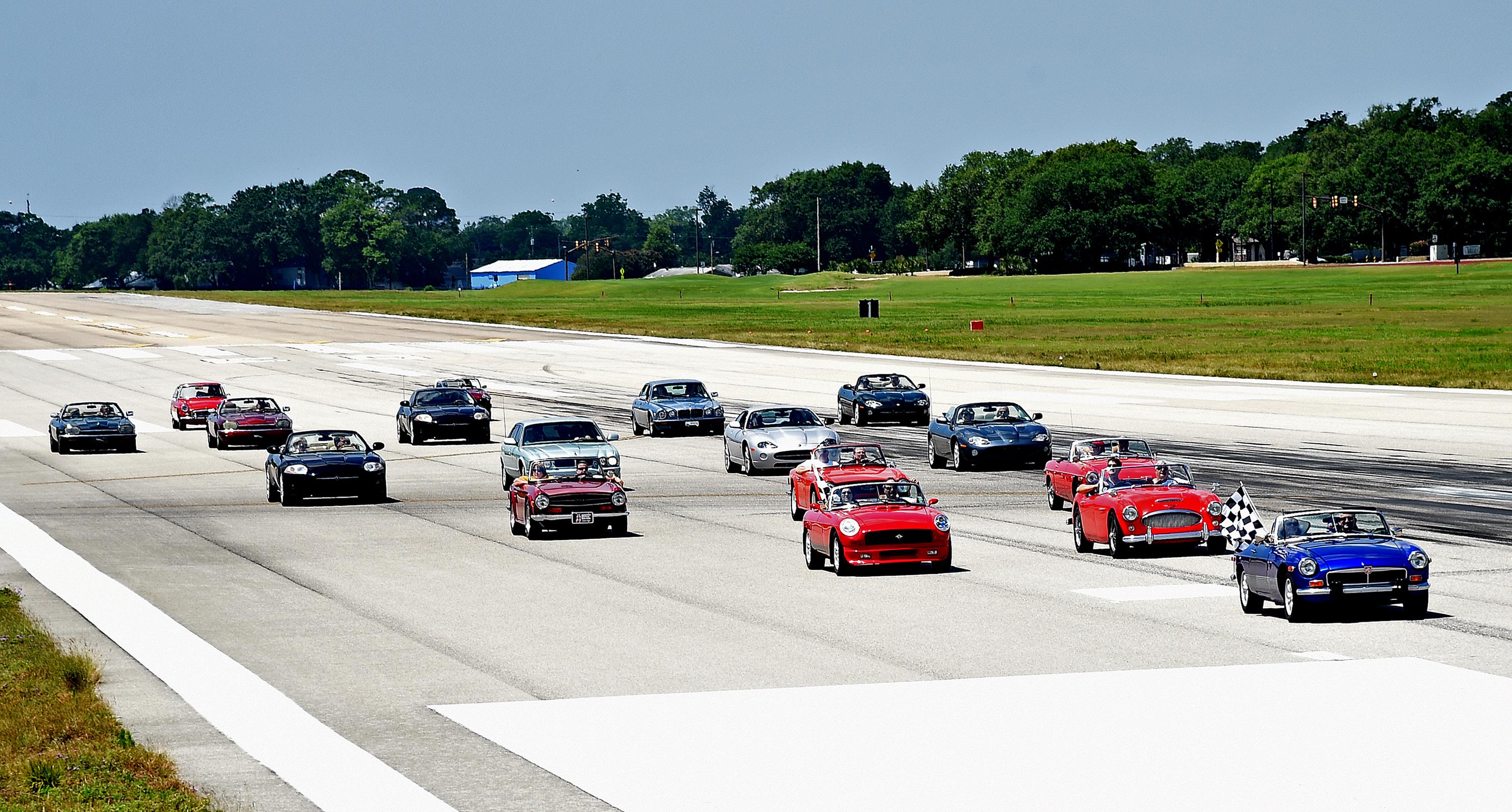 British cars race down runway > 403rd Wing > Article Display