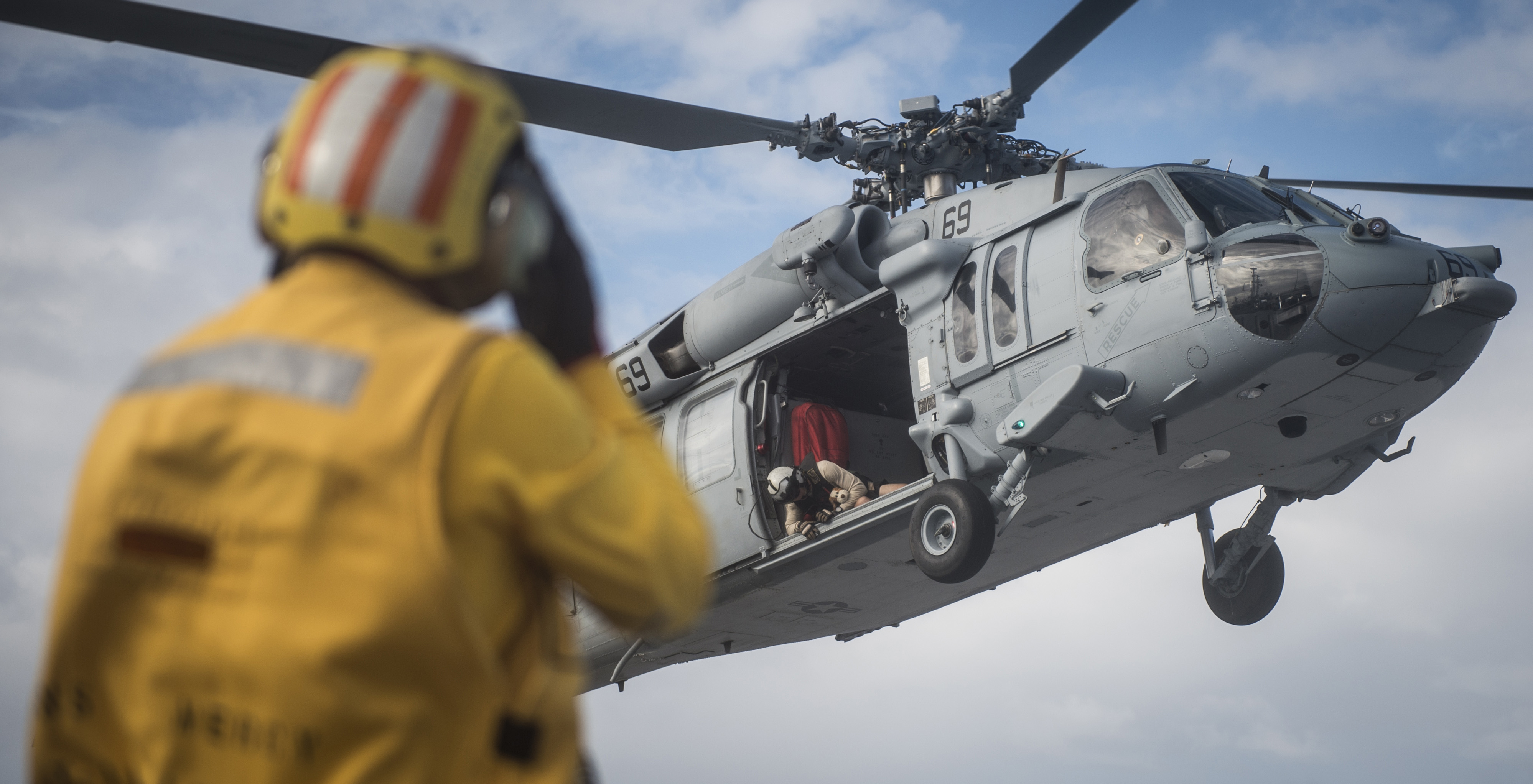 Teamwork, training key to USNS Mercy MEDEVAC of South Korean Sailor ...
