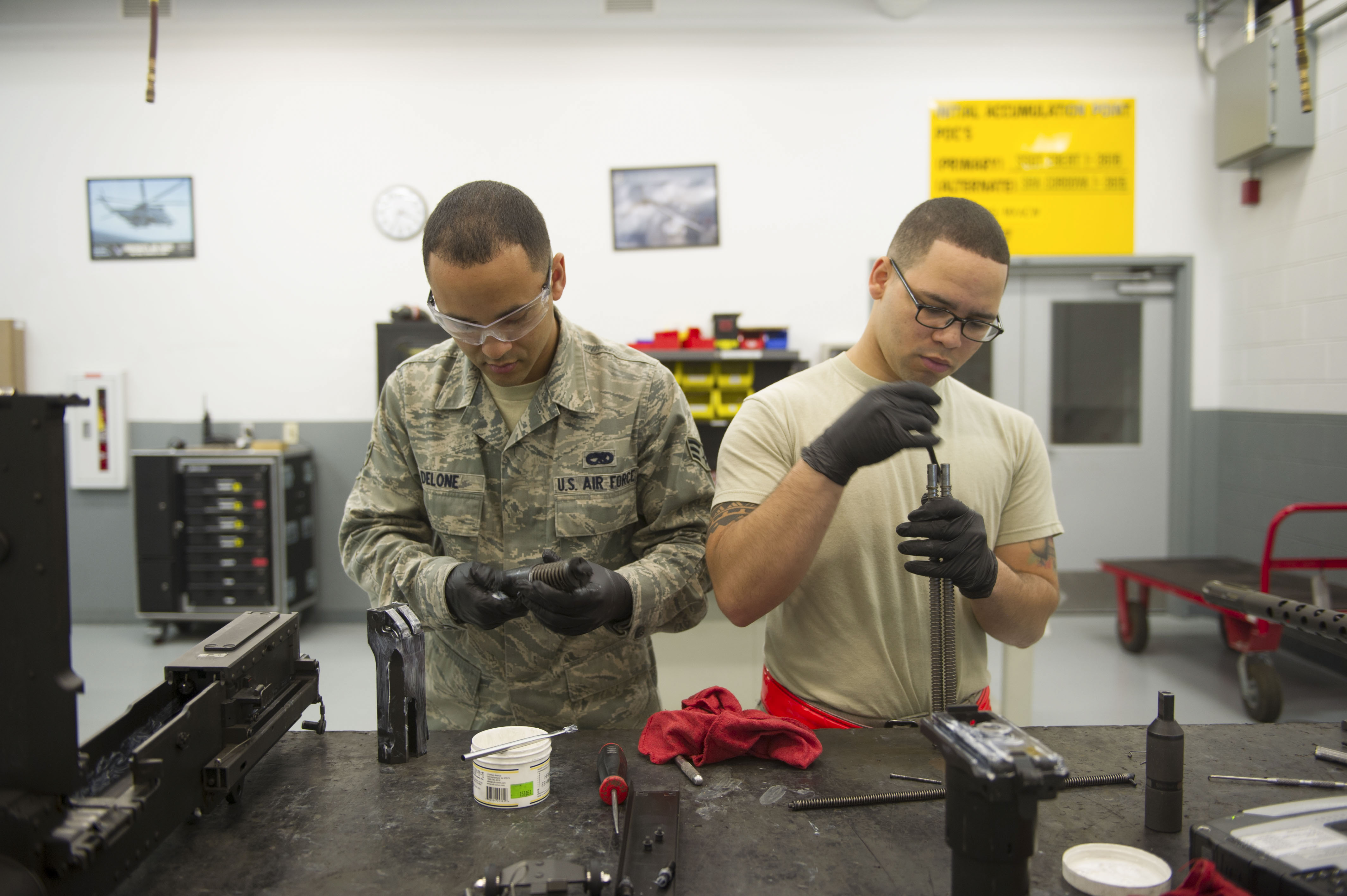 Weapons load crew Airmen perform inspections > Hurlburt Field > Article ...
